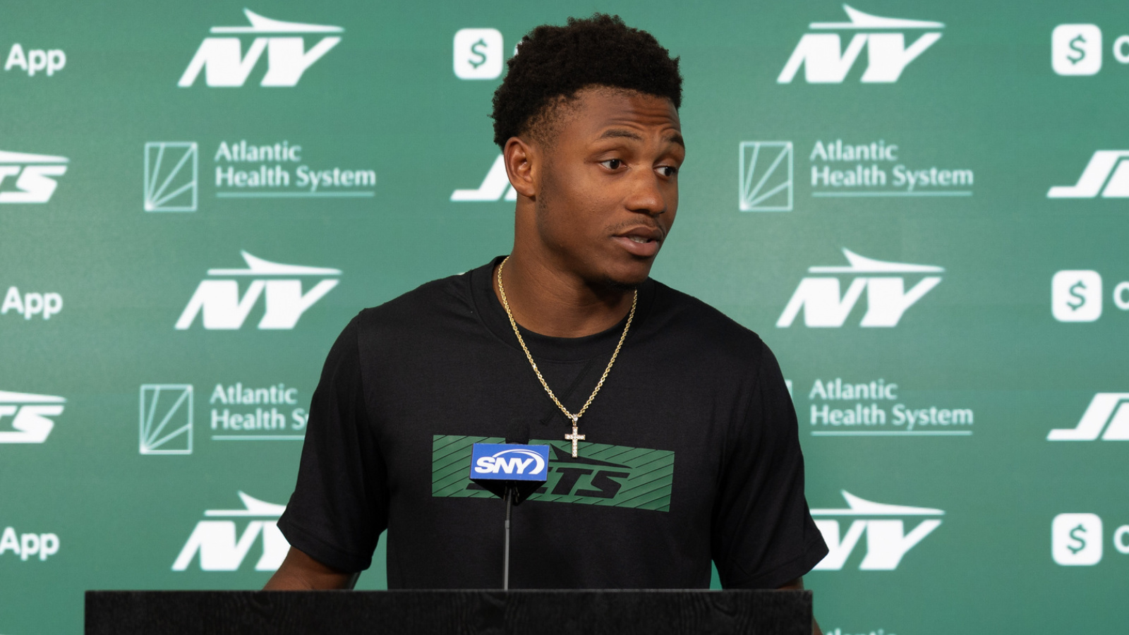 Jets’ Arian Smith is turning heads and taking on more responsibility ...