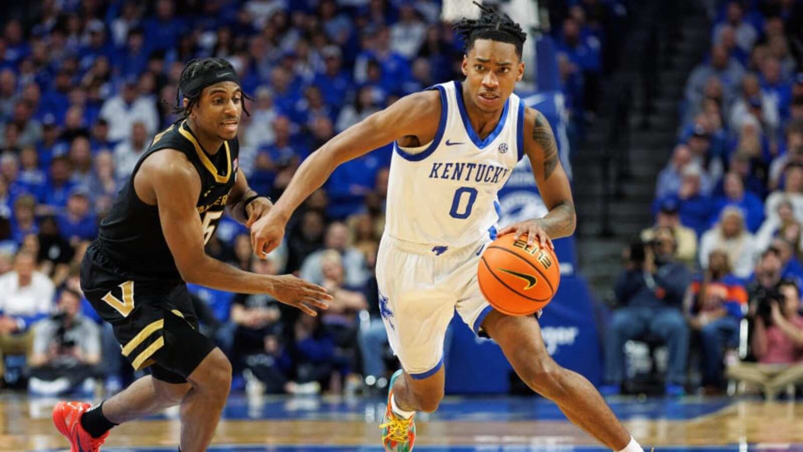 Tim Connelly raves about Rob Dillingham, gives update on Wolves free ...