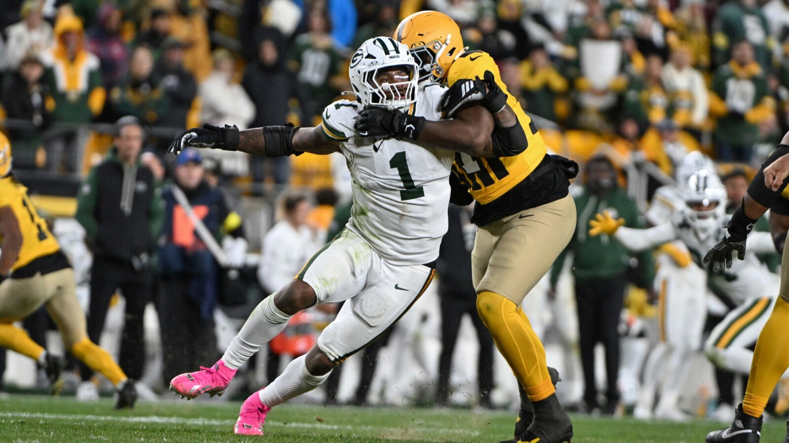 Report: Micah Parsons trade includes a ‘poison pill’ clause | Yardbarker