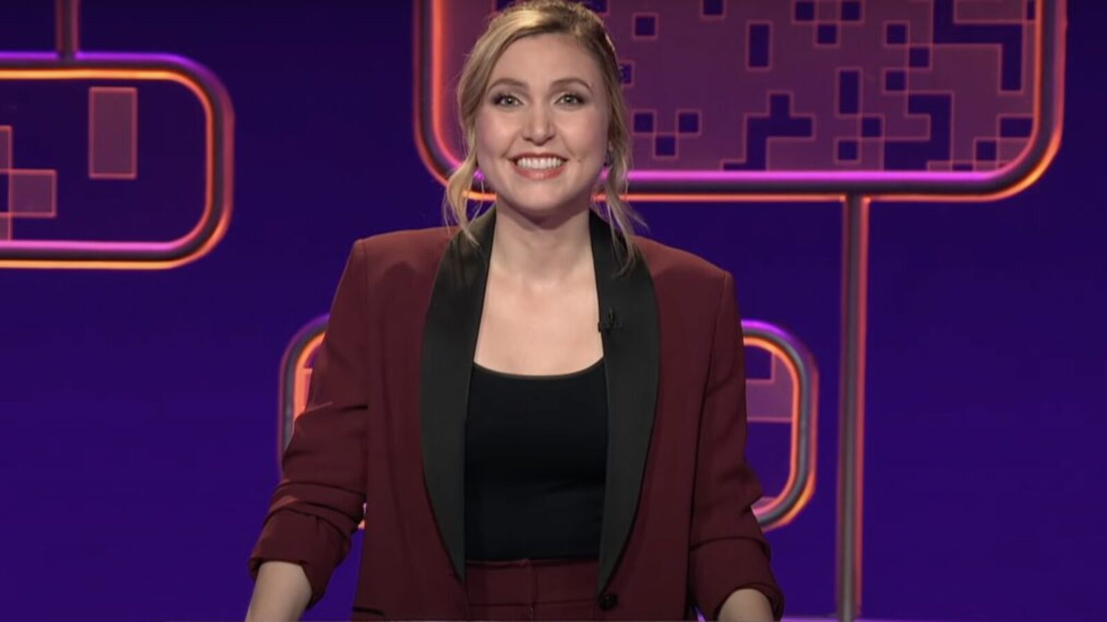 Taylor Tomlinson’s Late Night Show ‘After Midnight’ Premieres – Fans ...