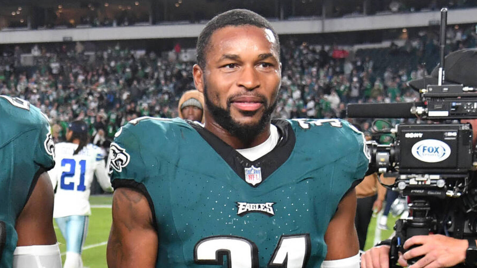 Watch: Safety Kevin Byard records first interception as Eagle | Yardbarker