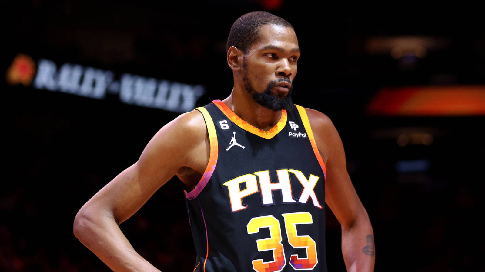 NBA superstar visits Commanders training camp | Yardbarker