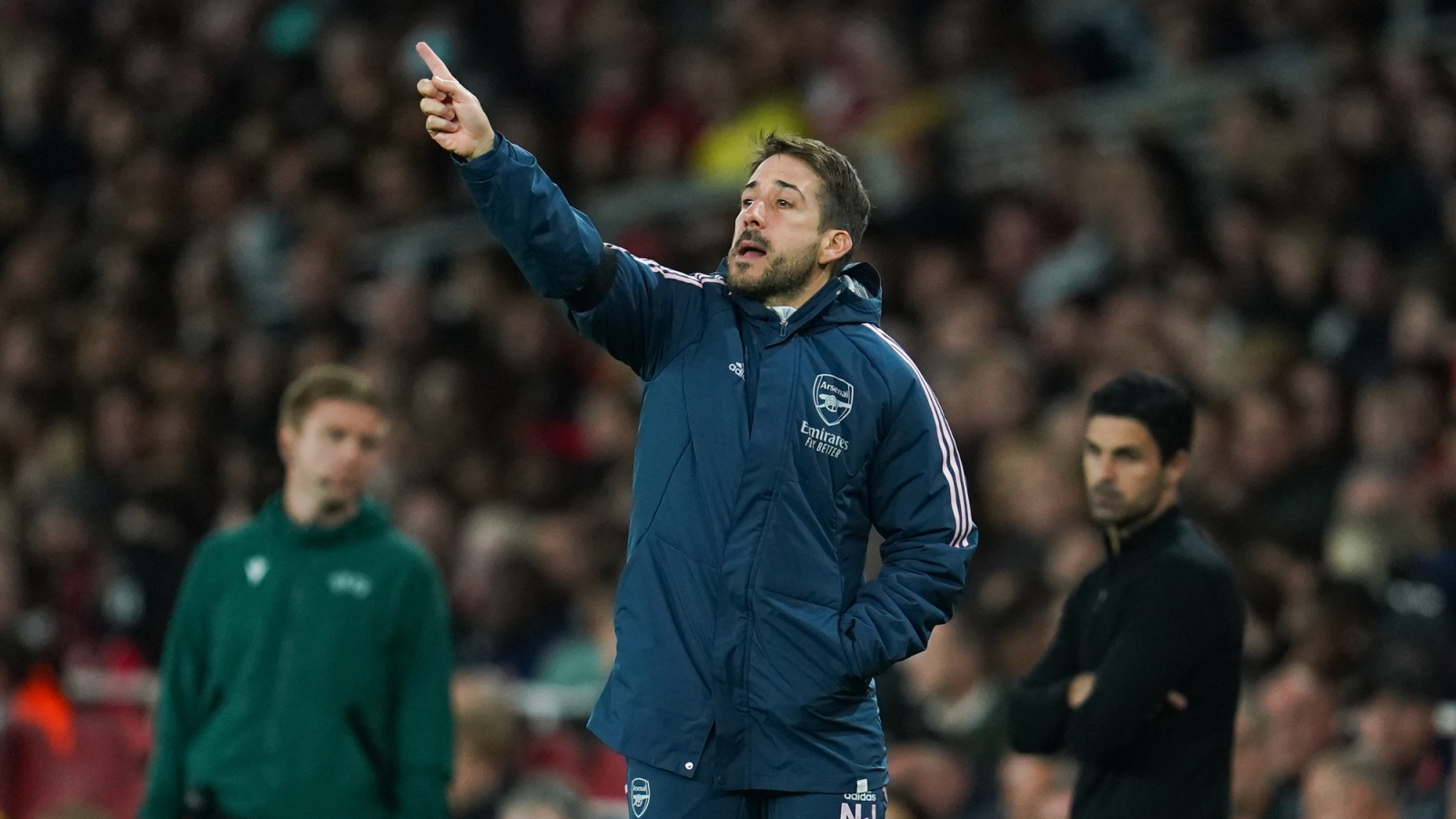 Man United legend makes bold claim about Arsenal’s set piece coach ...