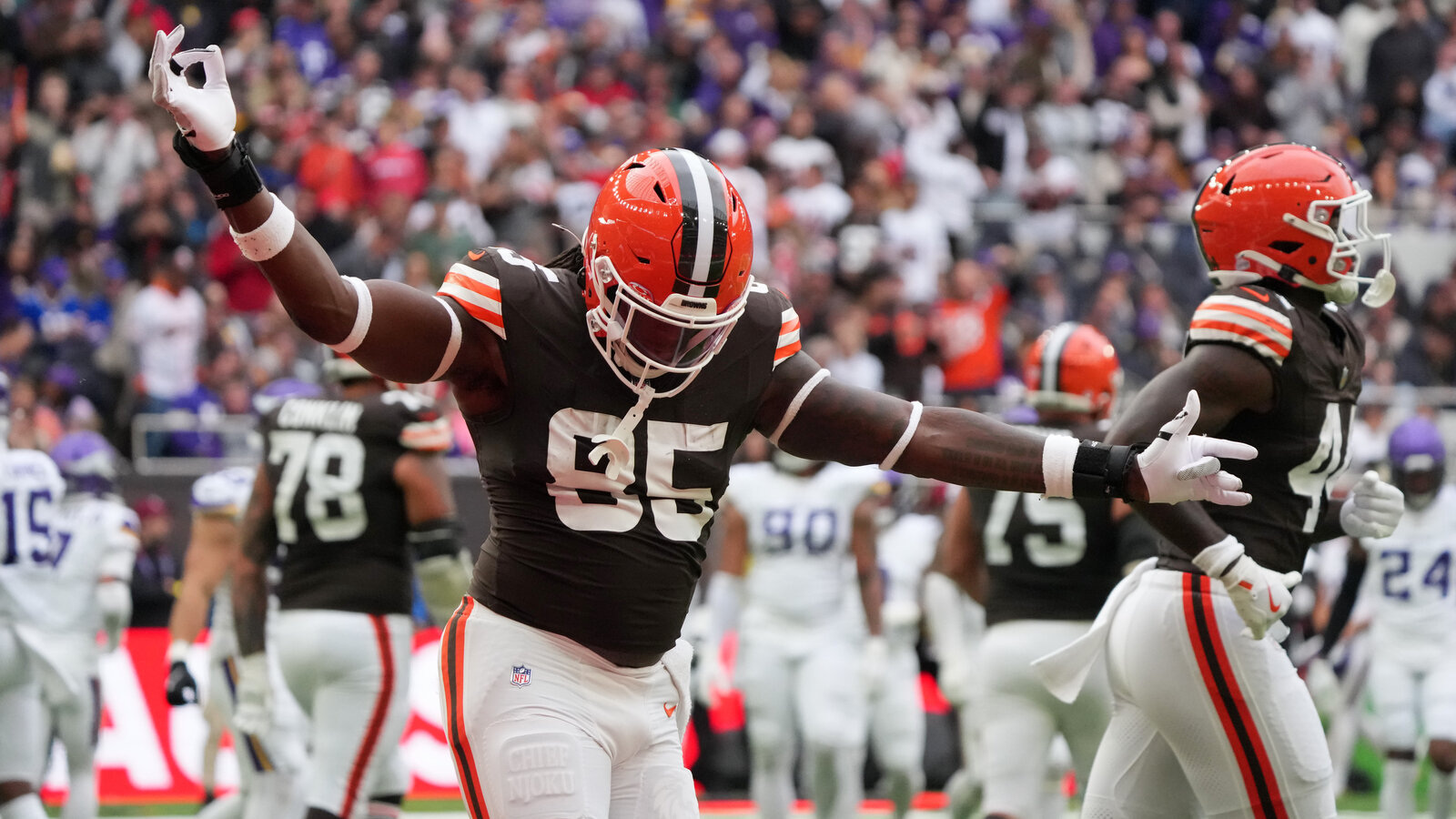 AFC Trade Rumors: Browns, Chargers, Chiefs, Jaguars, Ravens, Steelers, Titans | Yardbarker