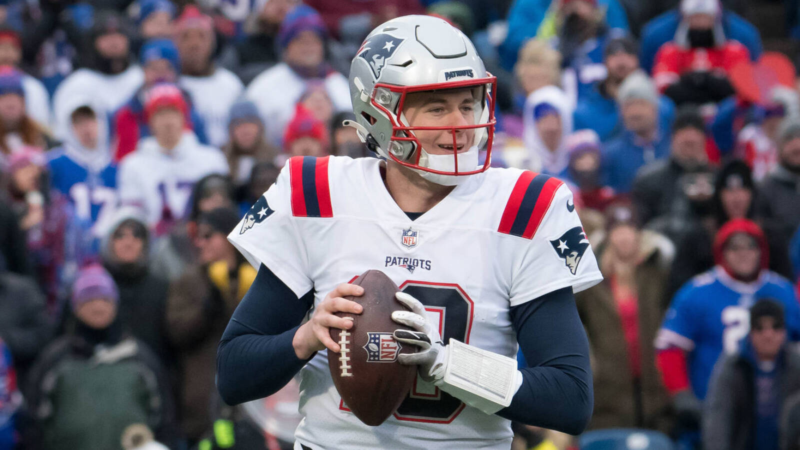 Report: Players 'not happy' over Mac Jones rumors | Yardbarker
