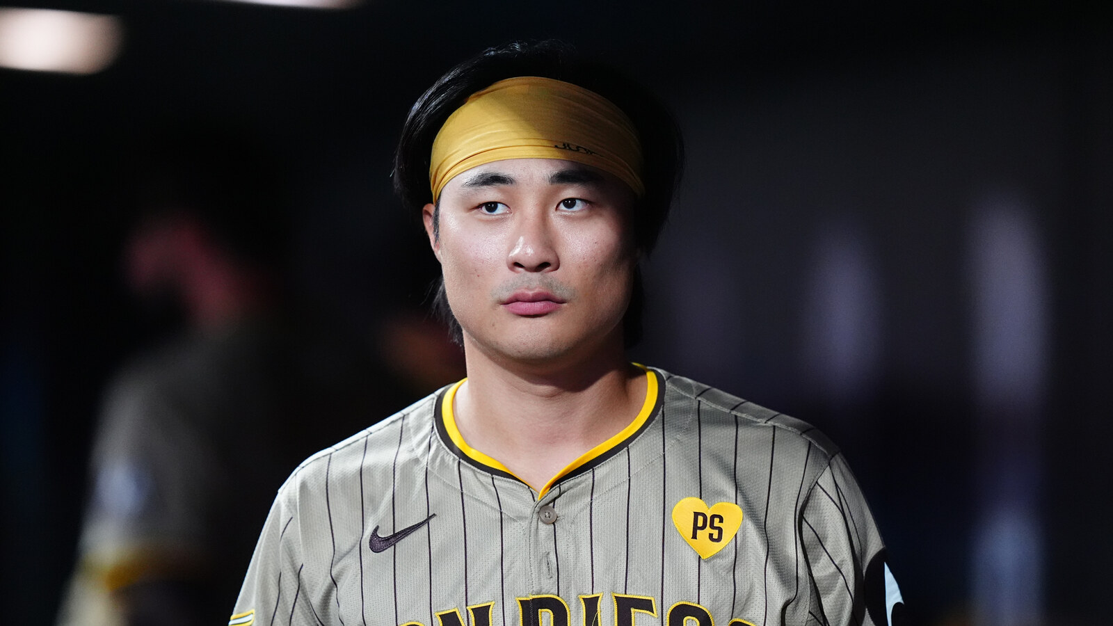 Padres Gold Glove-winning SS declines mutual option | Yardbarker