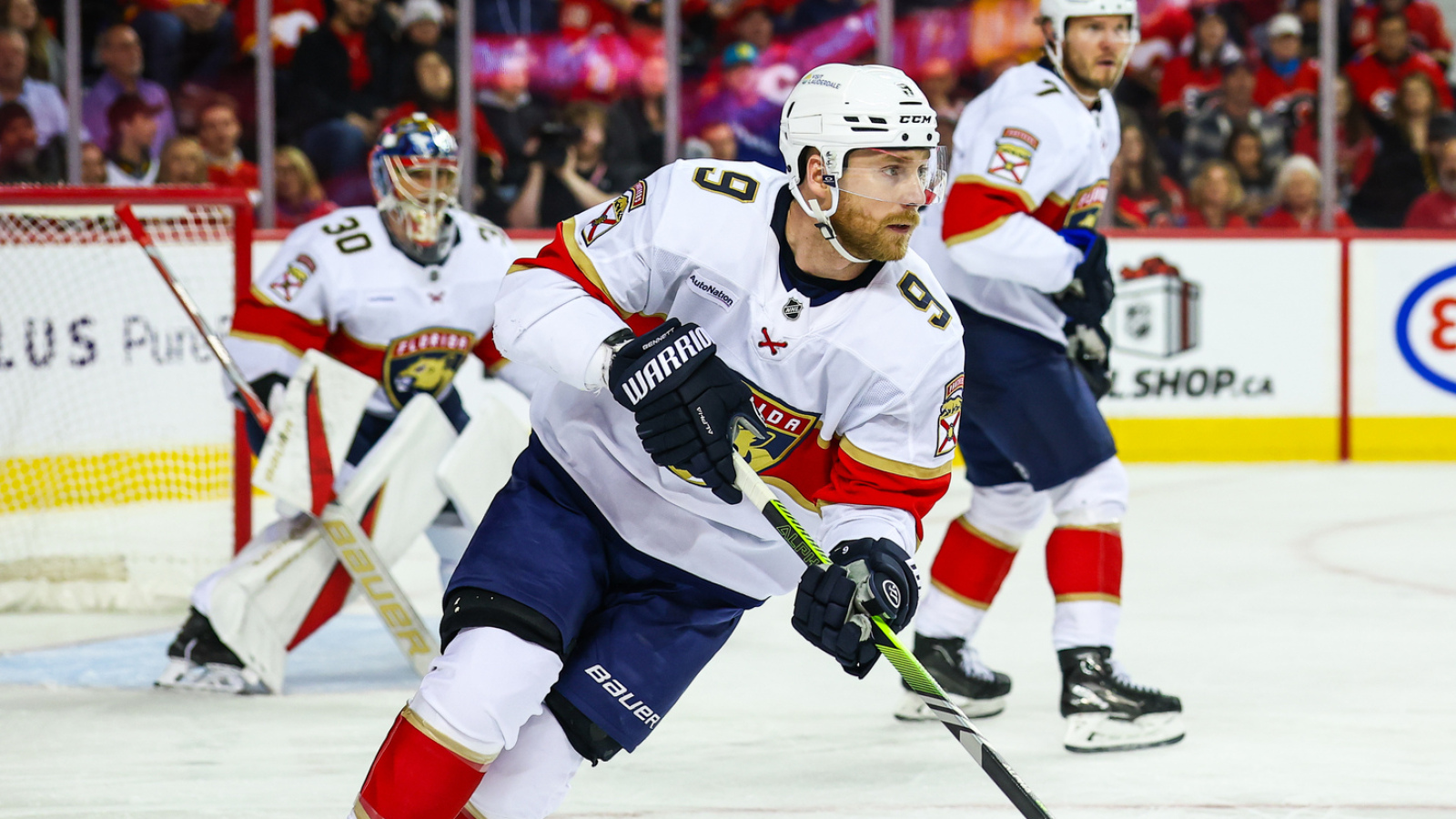 Sam Bennett’s Resurgence Sparks Talk of Flames Reunion | Yardbarker