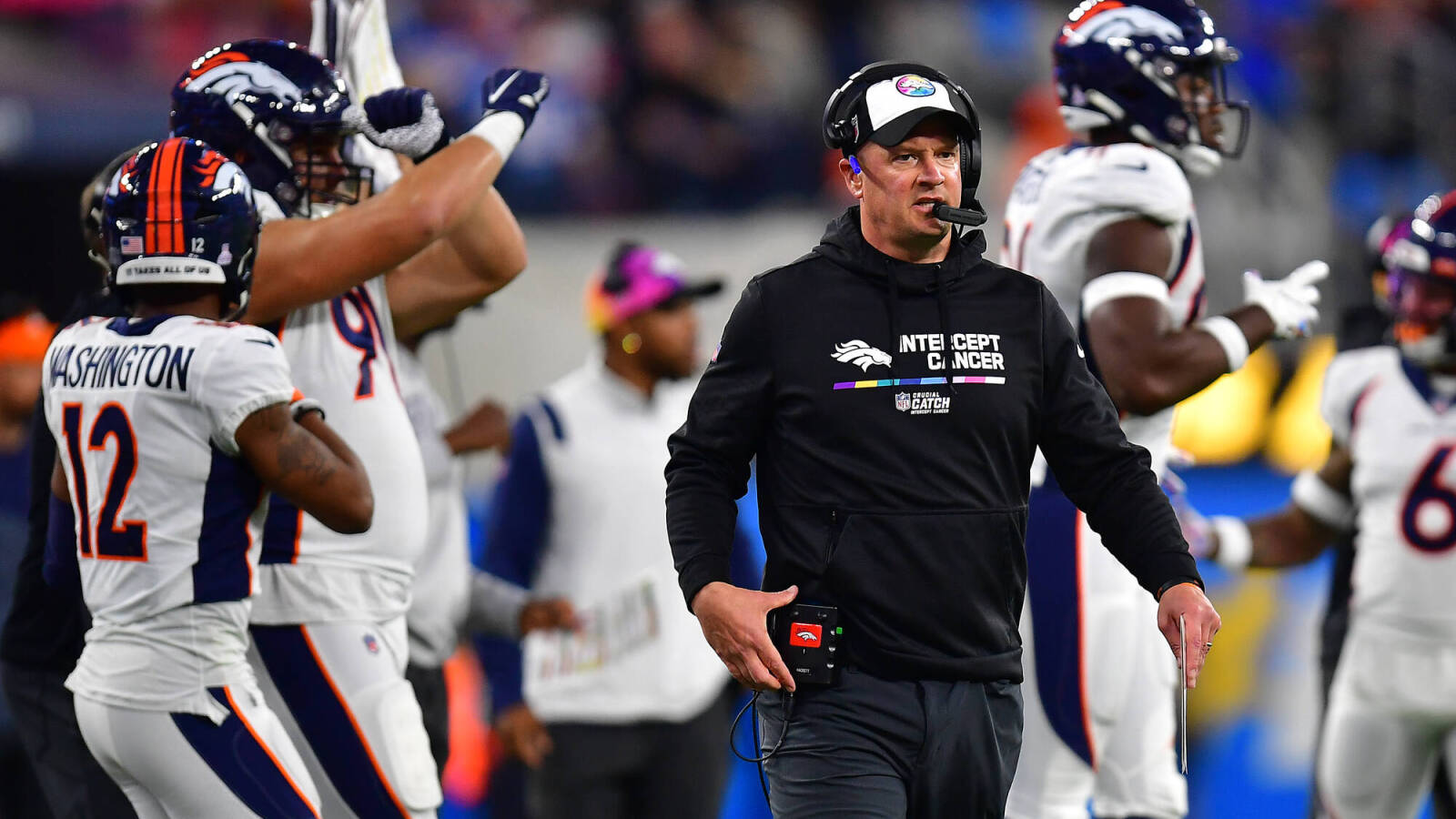 Muffed punt dooms Broncos in 'MNF' loss to Chargers | Yardbarker