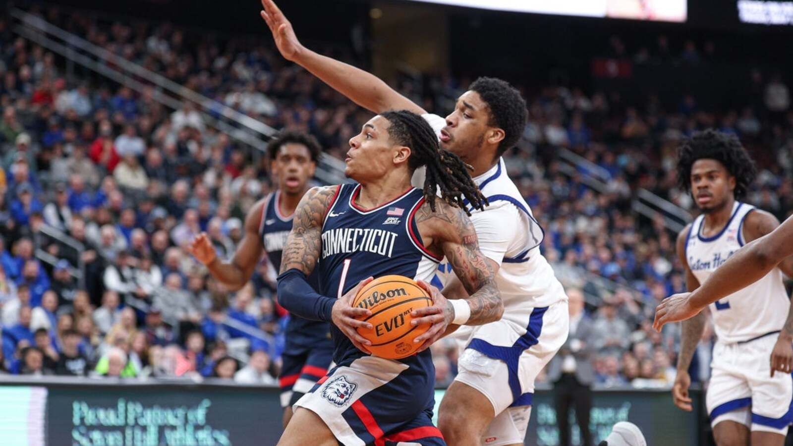 Tarris Reed Jr. nets 21 as No. 3 UConn holds off No. 25 Seton Hall ...
