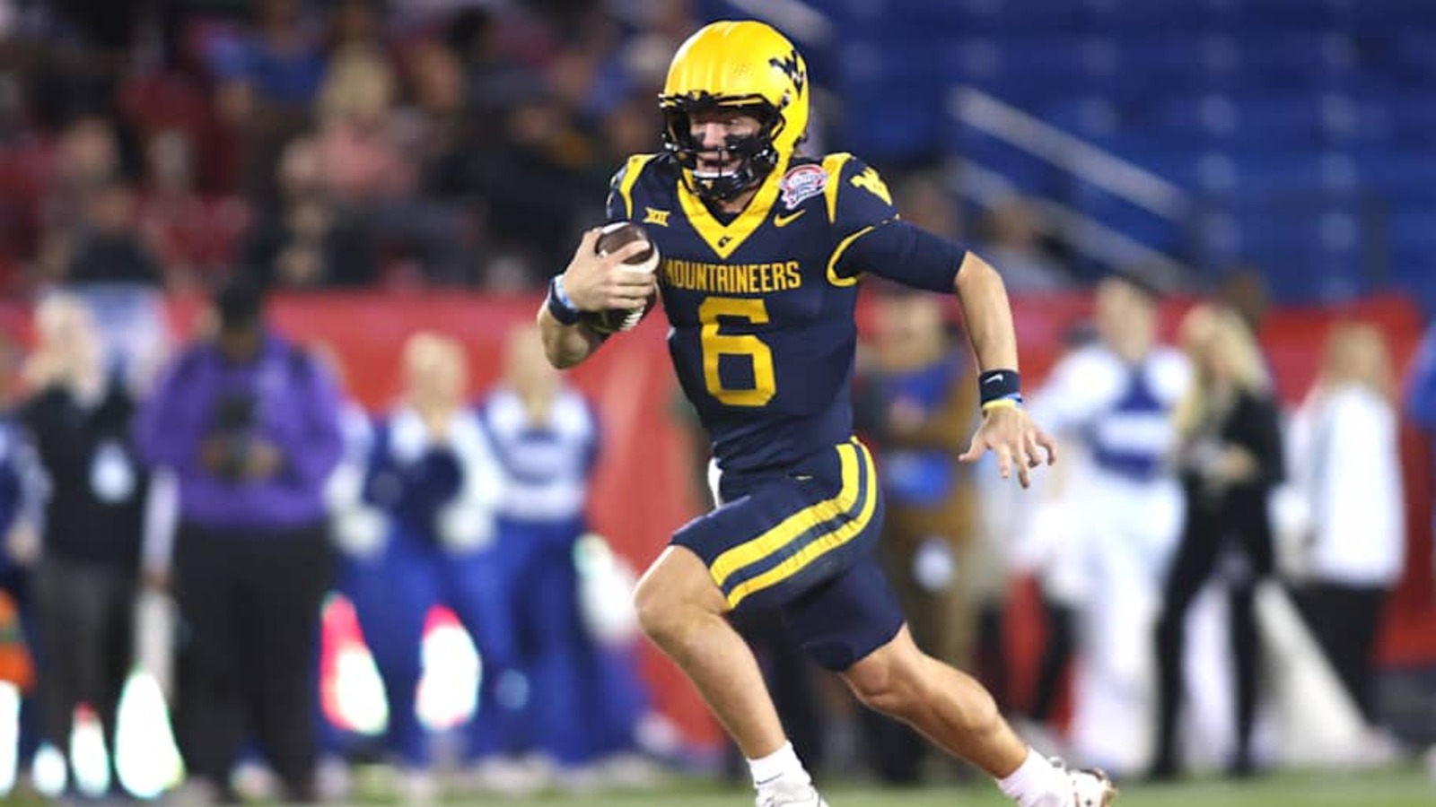 Garrett Greene Turning Heads at Bucs Camp After Flashy Catches in Practice | Yardbarker