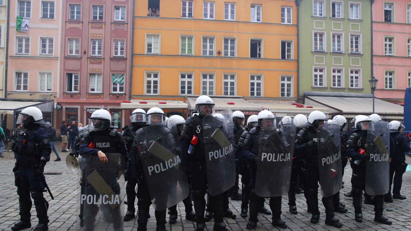 Chelsea Hooligans Run Riot in Poland As Police Fire Canons | Yardbarker