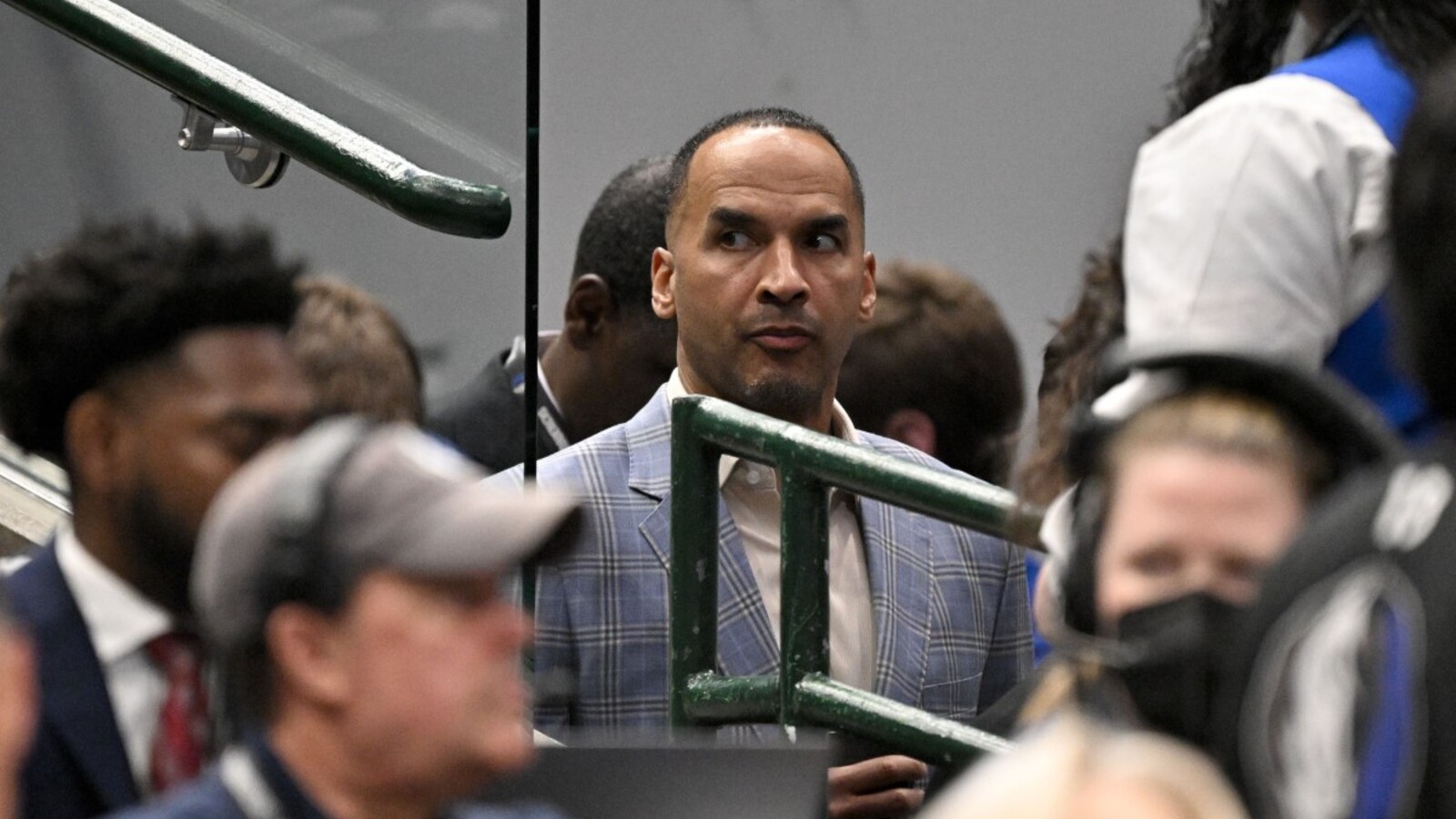 Fans Chant 'Fire Nico' Throughout Luka Doncic Return To Dallas ...