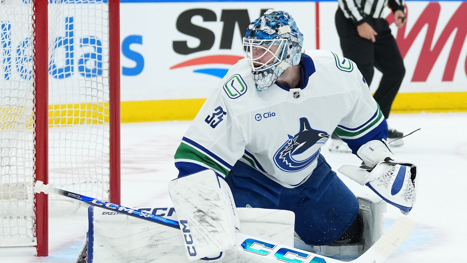 Canucks: Thatcher Demko left game vs. Maple Leafs with lower-body ...