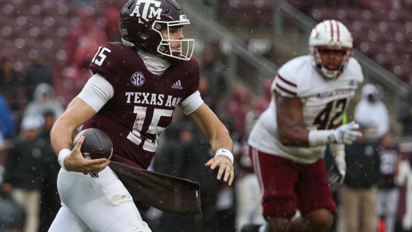 Aggies Offensive Depth Chart Projections: A New Leader at QB? | Yardbarker