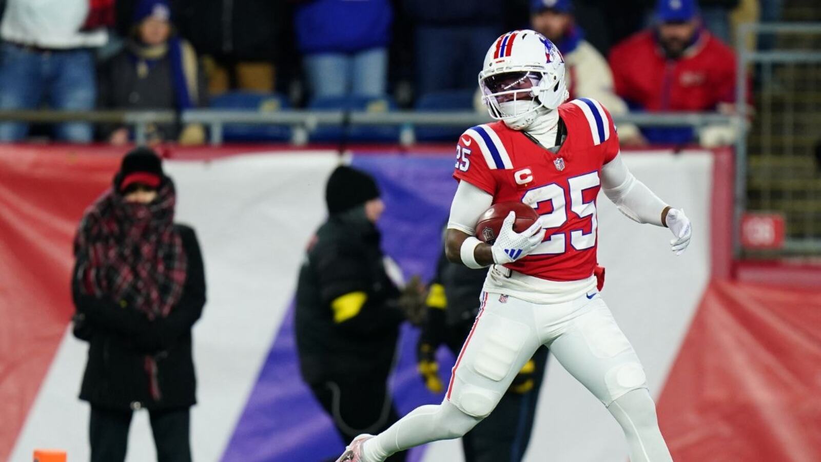 'Please Talk to Me': Patriots All-Pro Marcus Jones Recalls Emotional ...