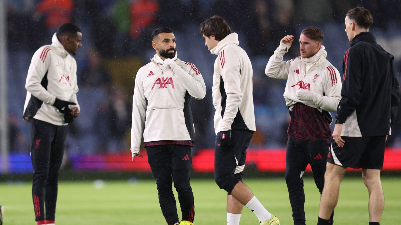 Ornstein: Liverpool are weighing up leaving Mo Salah out of the squad ...