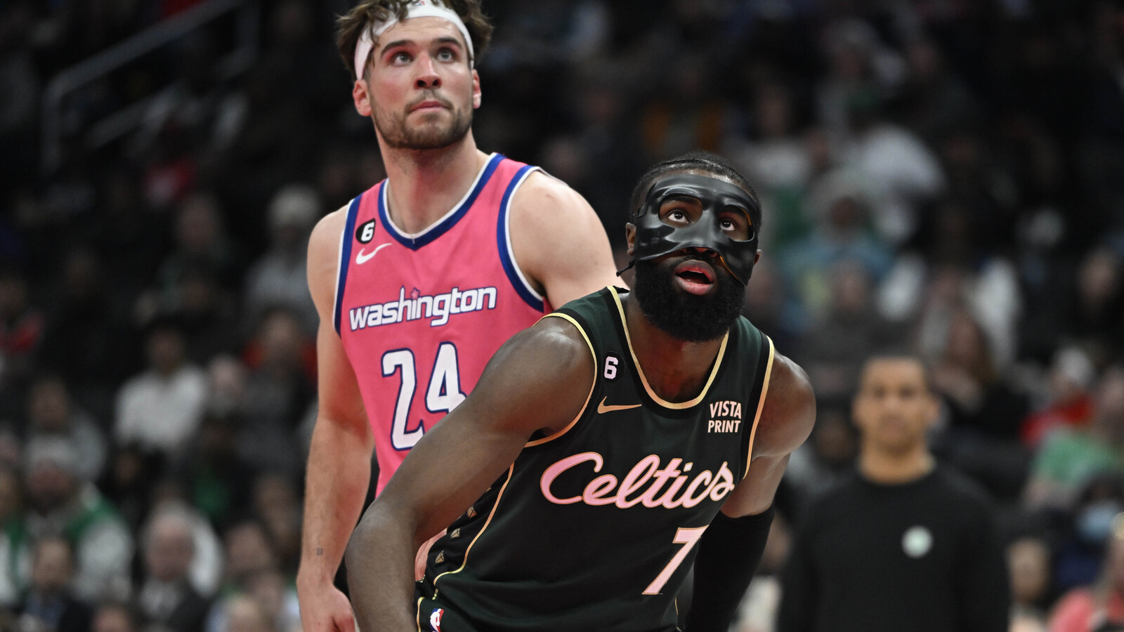 NBA Notes: Celtics, Jaylen Brown, Bucks, Kenneth Lofton Jr. | Yardbarker