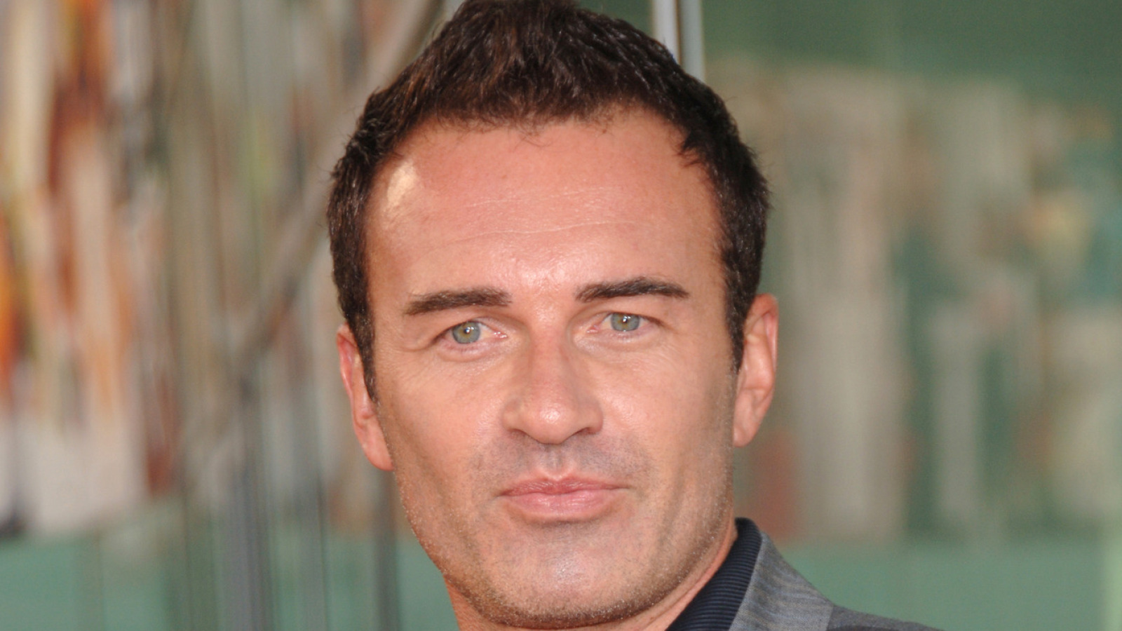 Tributes pour in for actor Julian McMahon | Yardbarker