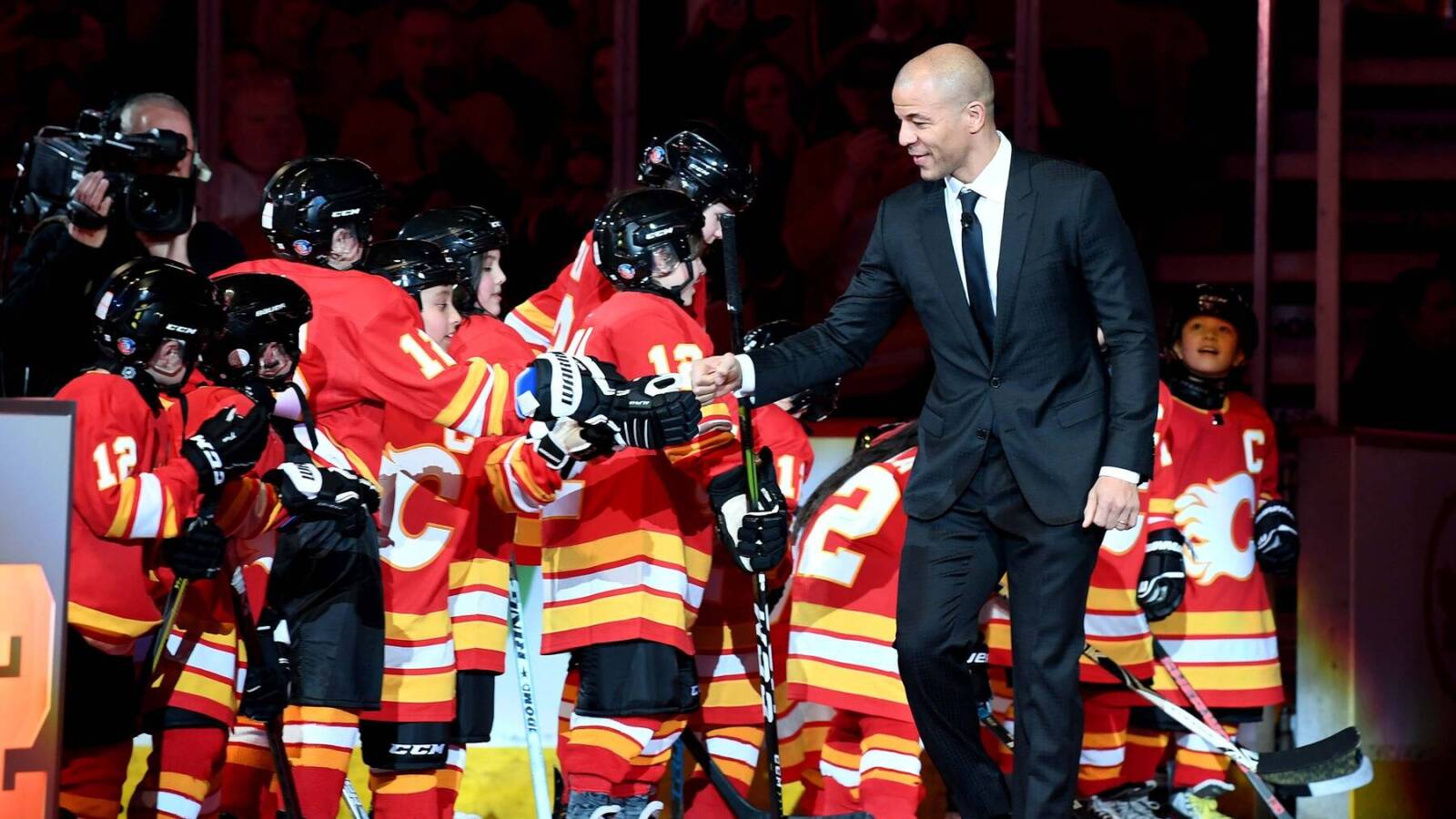 How Craig Conroy handed the Calgary Flames’ captaincy to Jarome Iginla ...