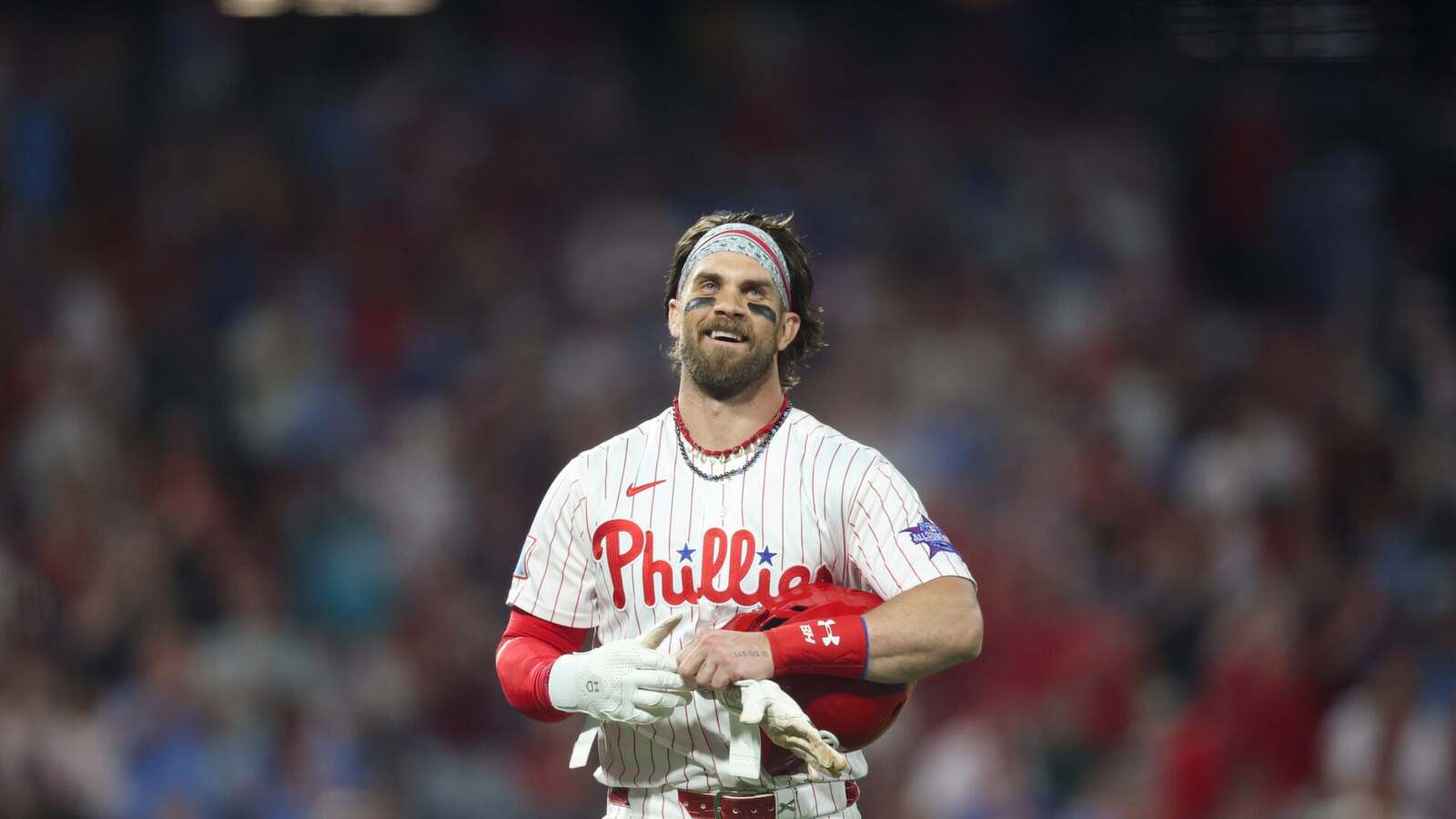 Phillies fan ‘caught red-handed’ trying to pull off home run ball trick ...