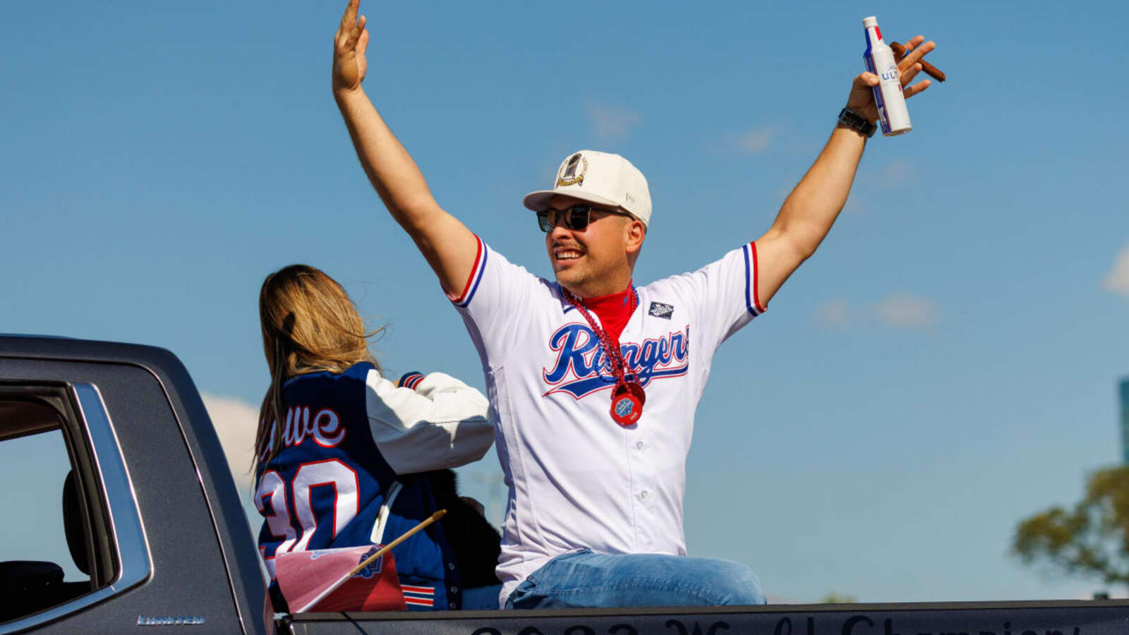 Nathaniel Lowe Enjoys Watching Texas Rangers Highlights, Just Not His ...