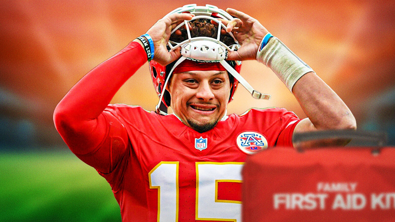 Chiefs’ Patrick Mahomes, Andy Reid sending mixed signals on potential Week 16 status | Yardbarker