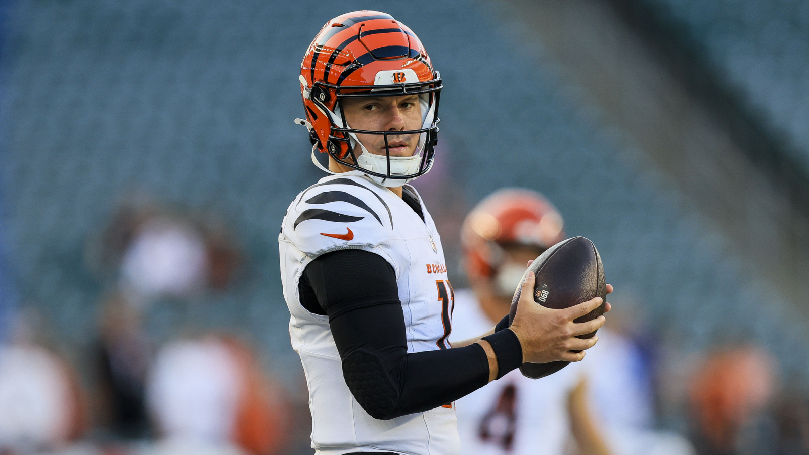 Bengals re-sign QB Logan Woodside | Yardbarker