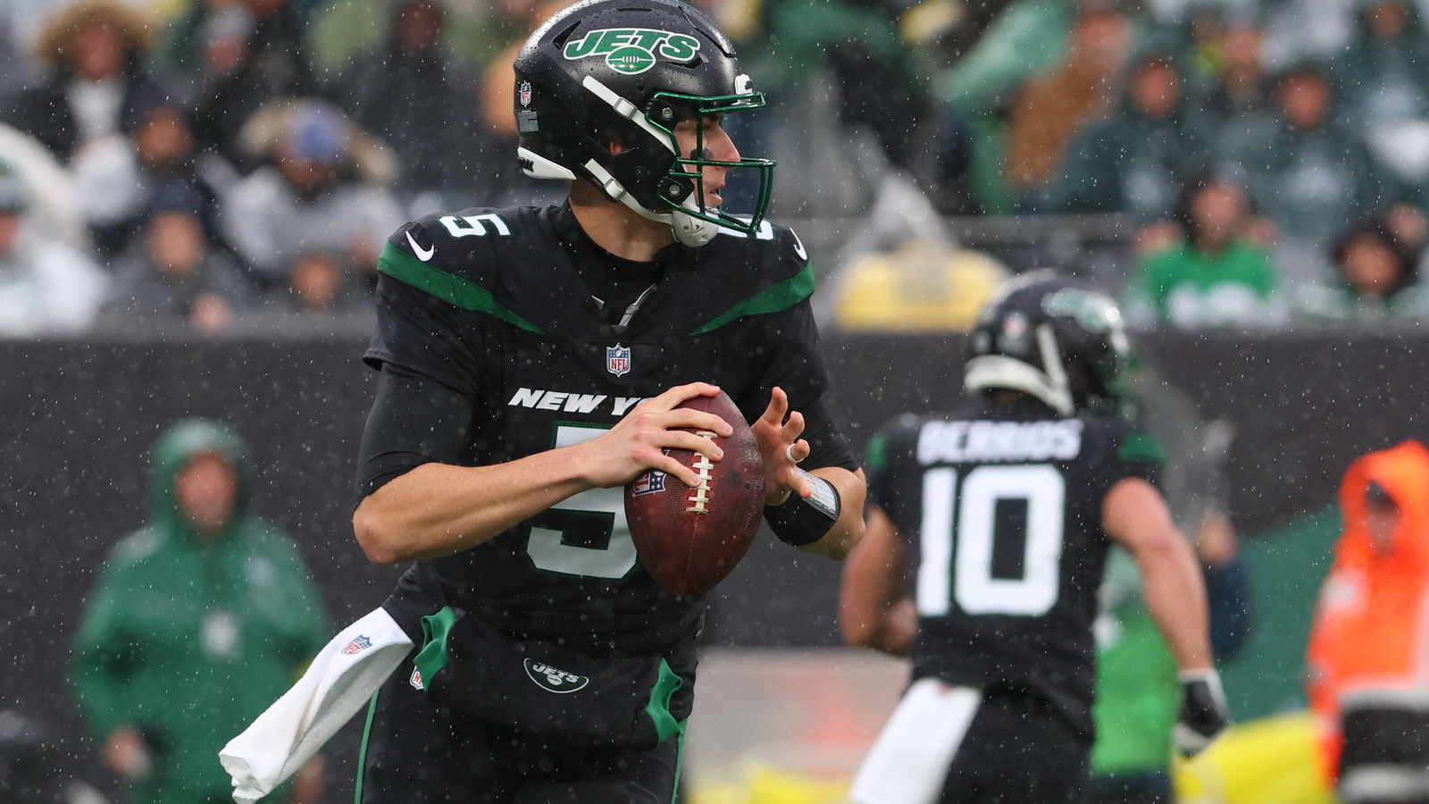 Jets offense takes off with Mike White at quarterback | Yardbarker