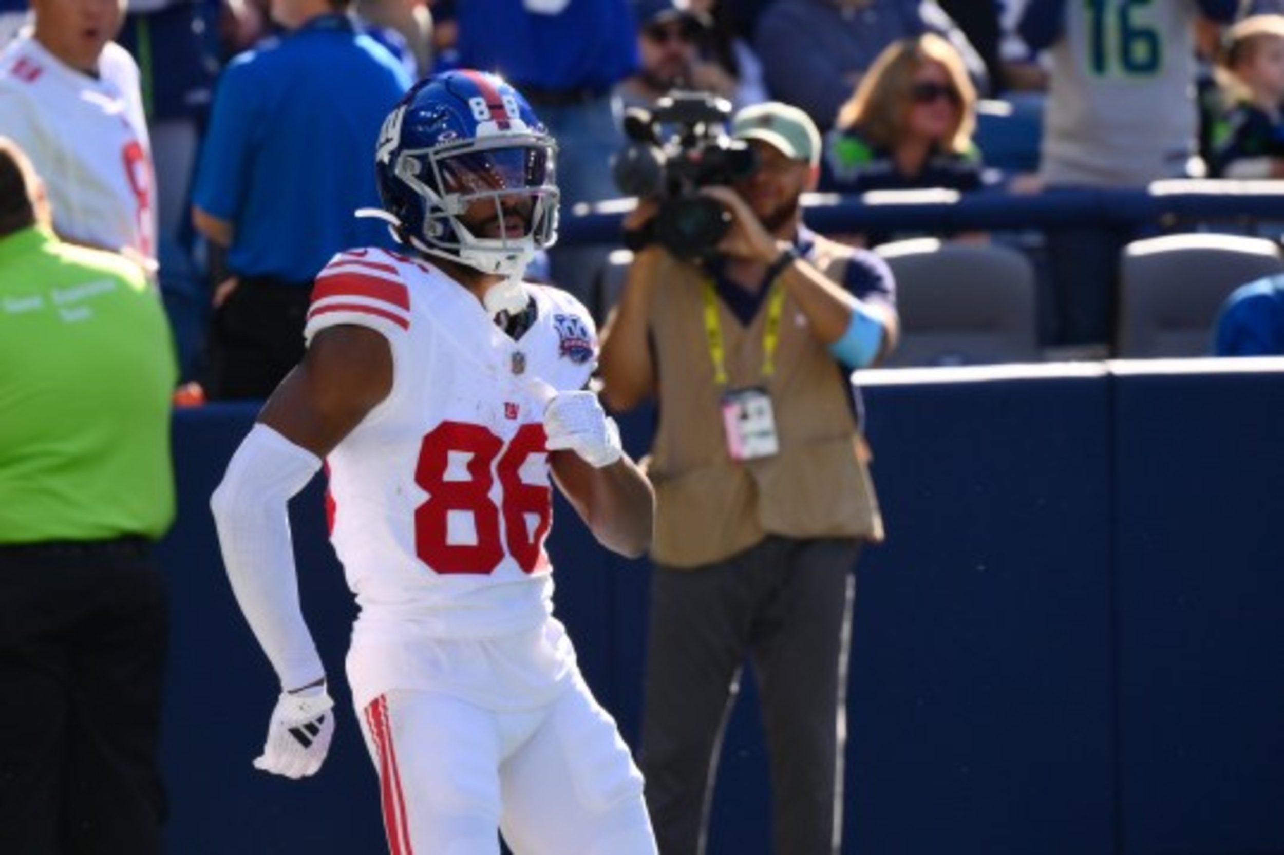 Steelers ‘took a hard look’ at Giants’ veteran receiver ahead of trade ...