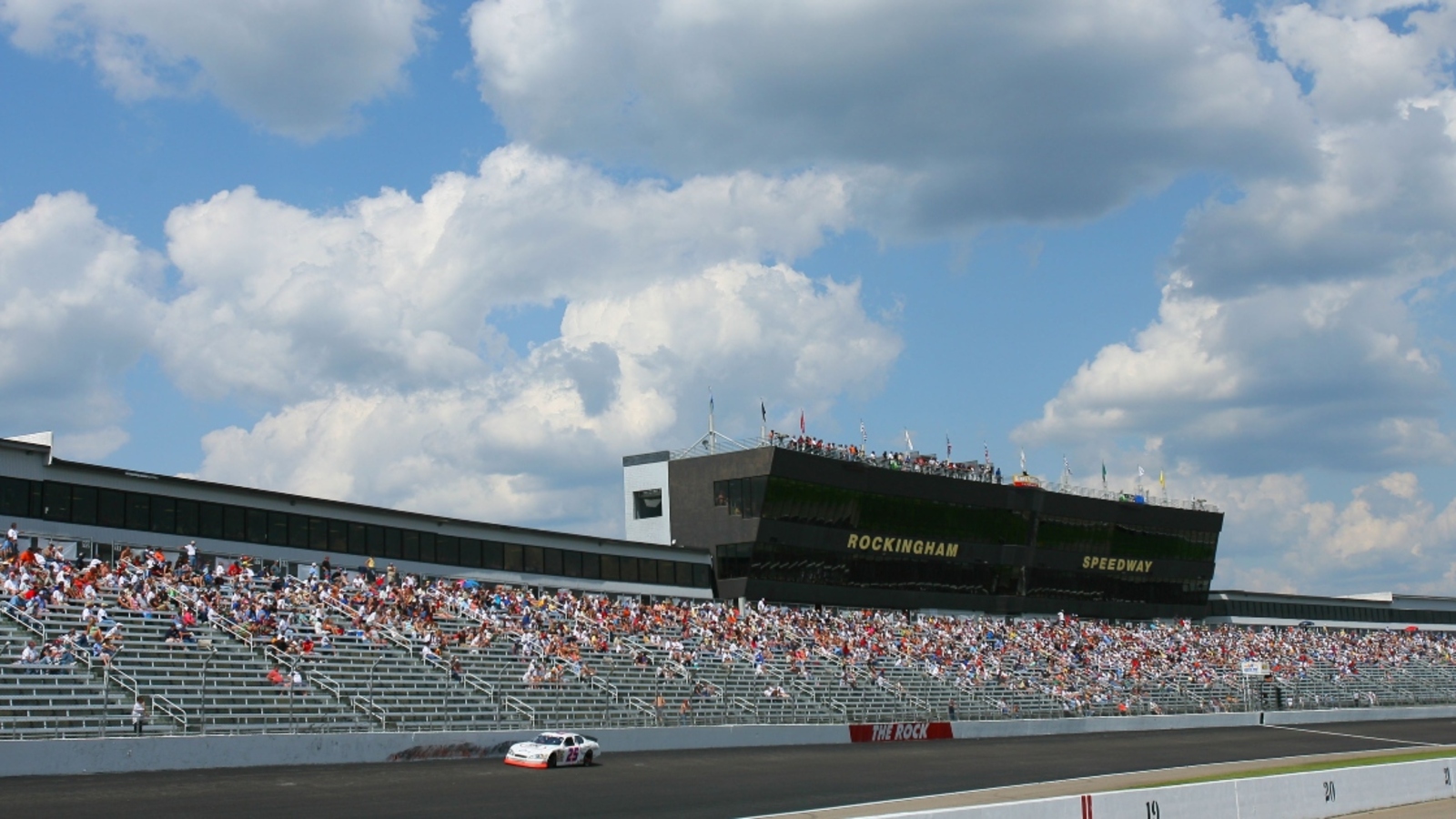 NASCAR insider reveals expected 2025 schedule release date, fate of ...