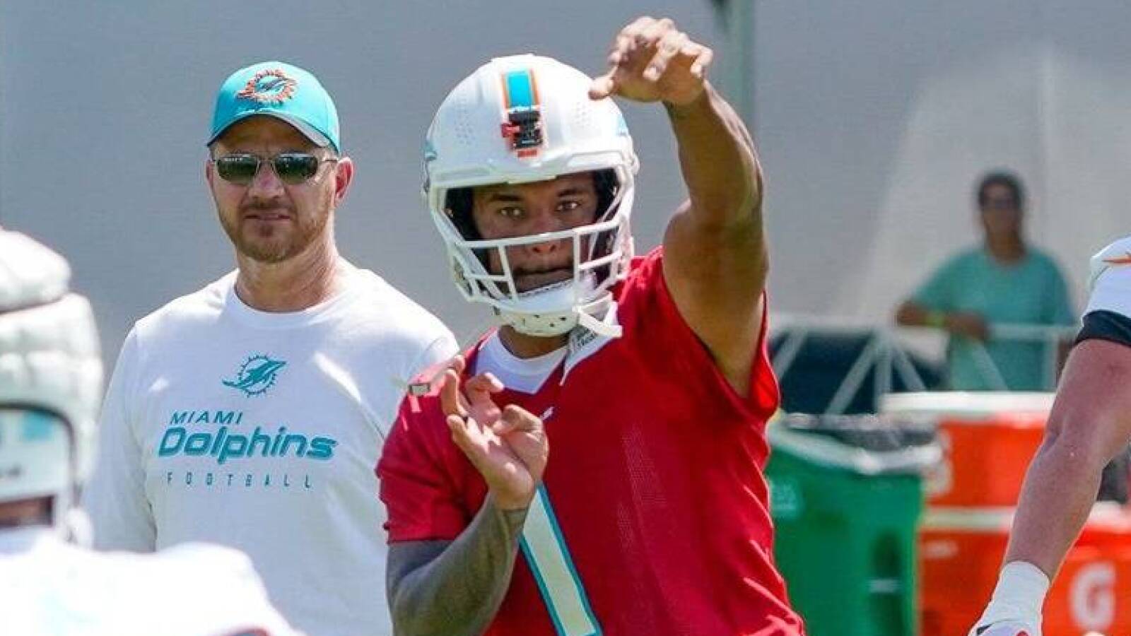 Tua Tagovailoa vs Drew Brees: A Comparative Analysis After Four Seasons | Yardbarker