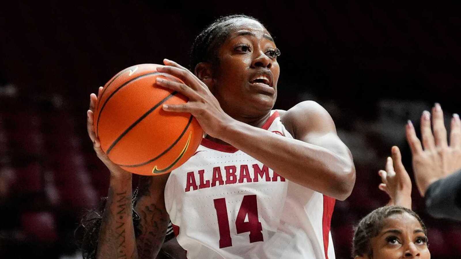 Alabama women hand Michigan State first loss of season | Yardbarker