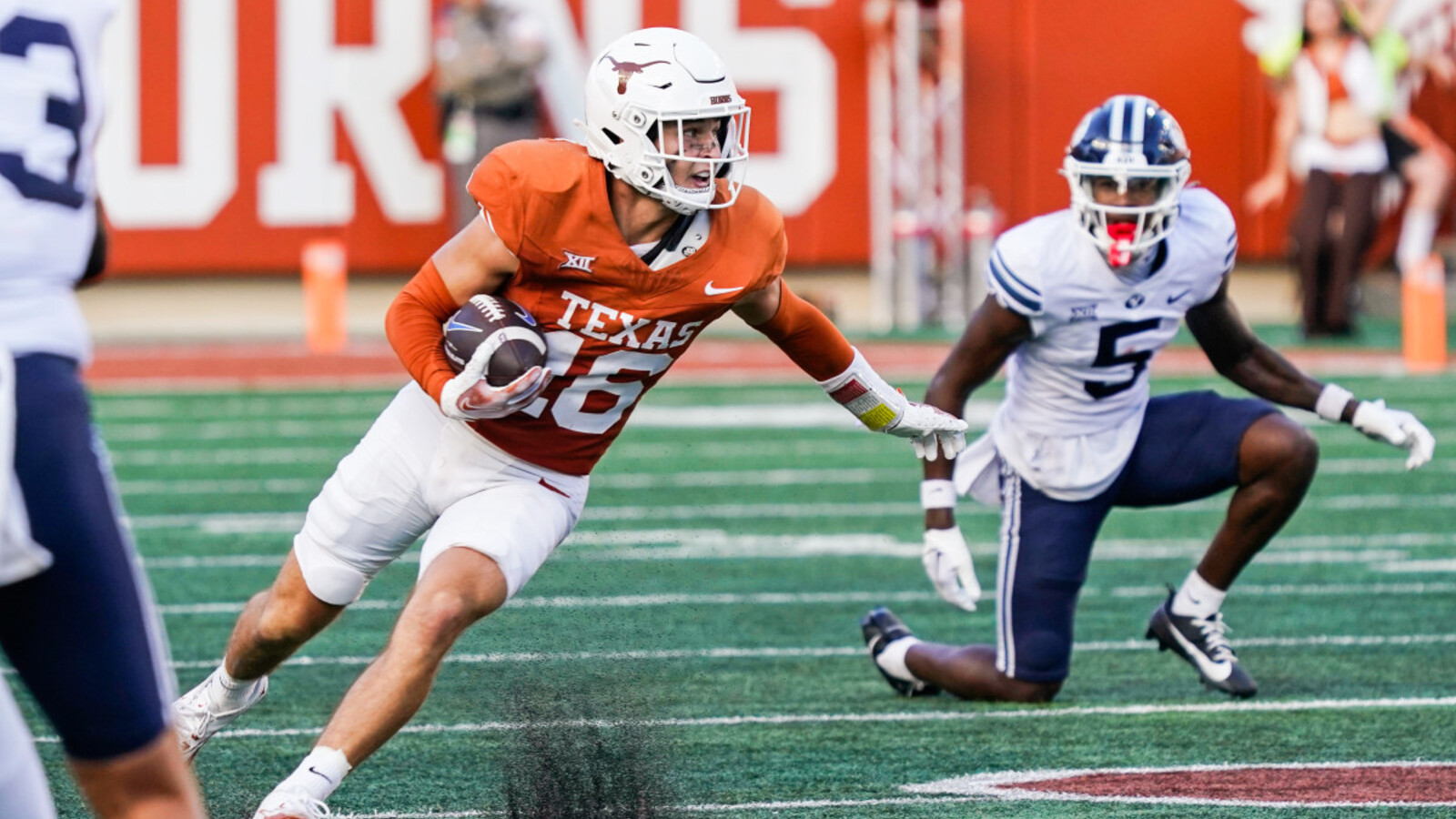 Watch: Texas Safety Michael Taaffe Makes Circus INT vs. Kansas State ...