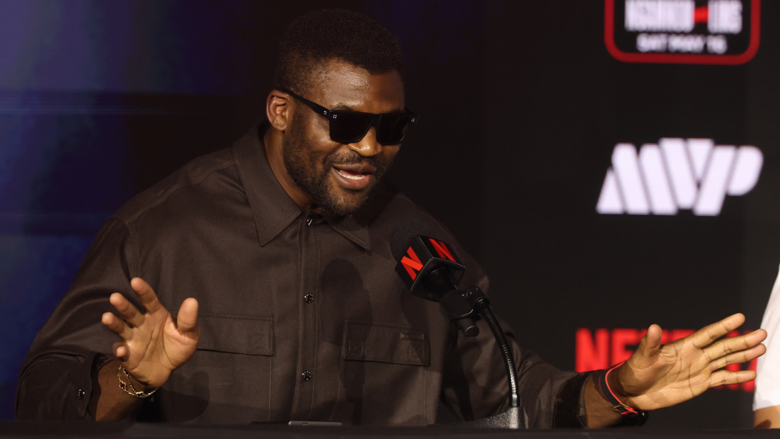 Ngannou backs Verhoeven after Usyk stoppage controversy | Yardbarker