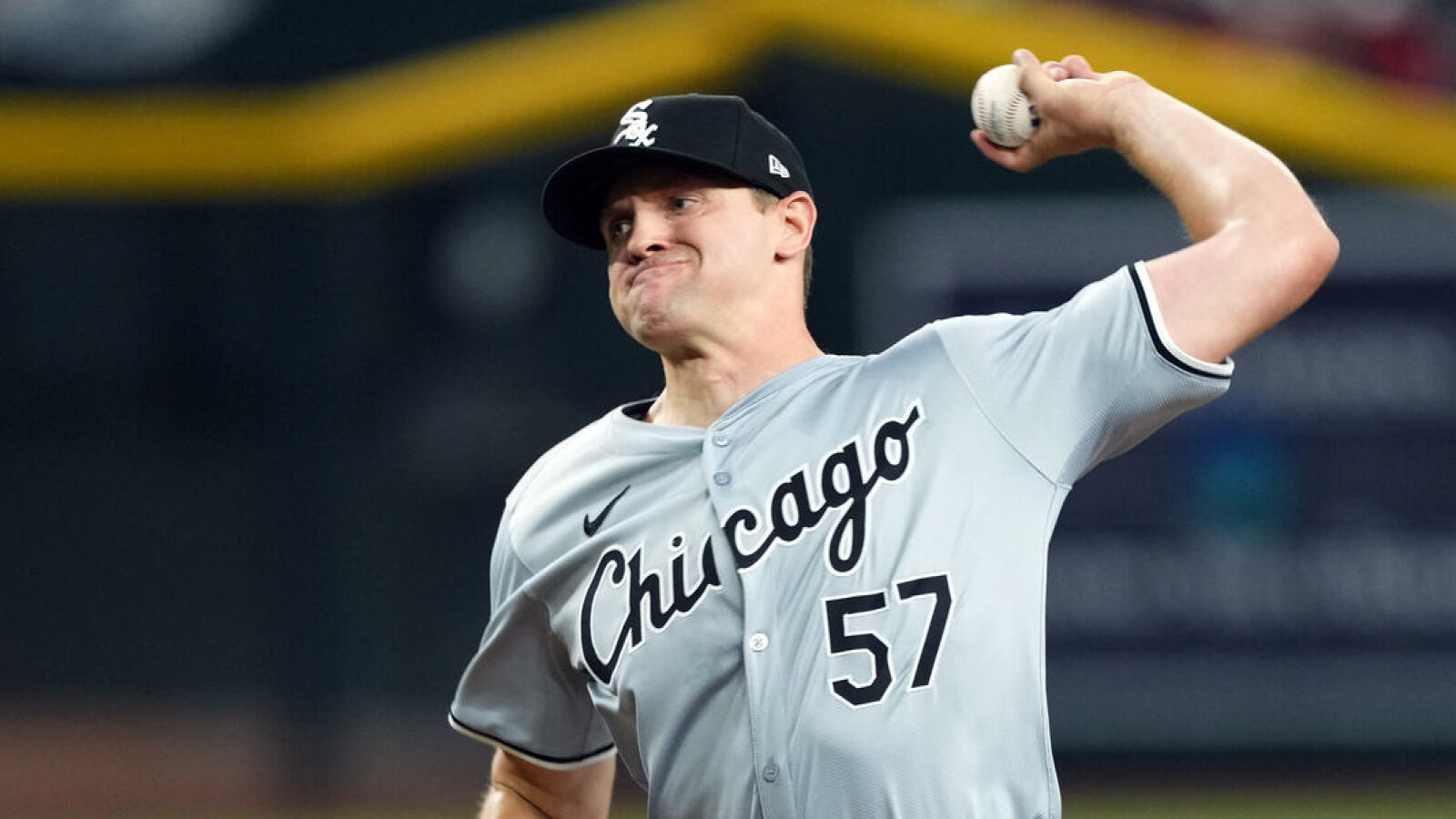 Phillies acquire lefty reliever Tanner Banks from White Sox | Yardbarker