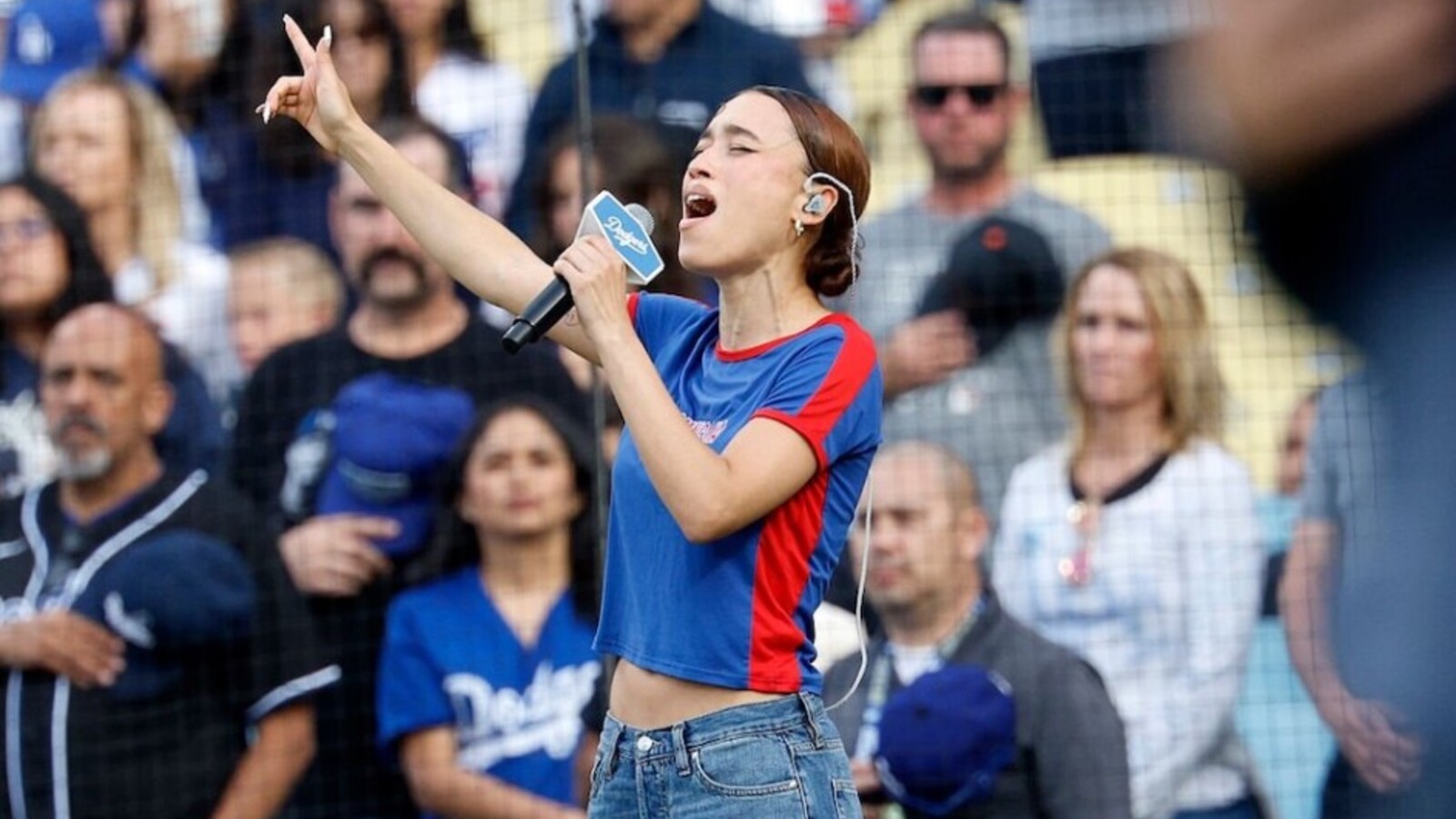 Dodgers Say National Anthem Singer Nezza Was Not Banned From Dodger ...