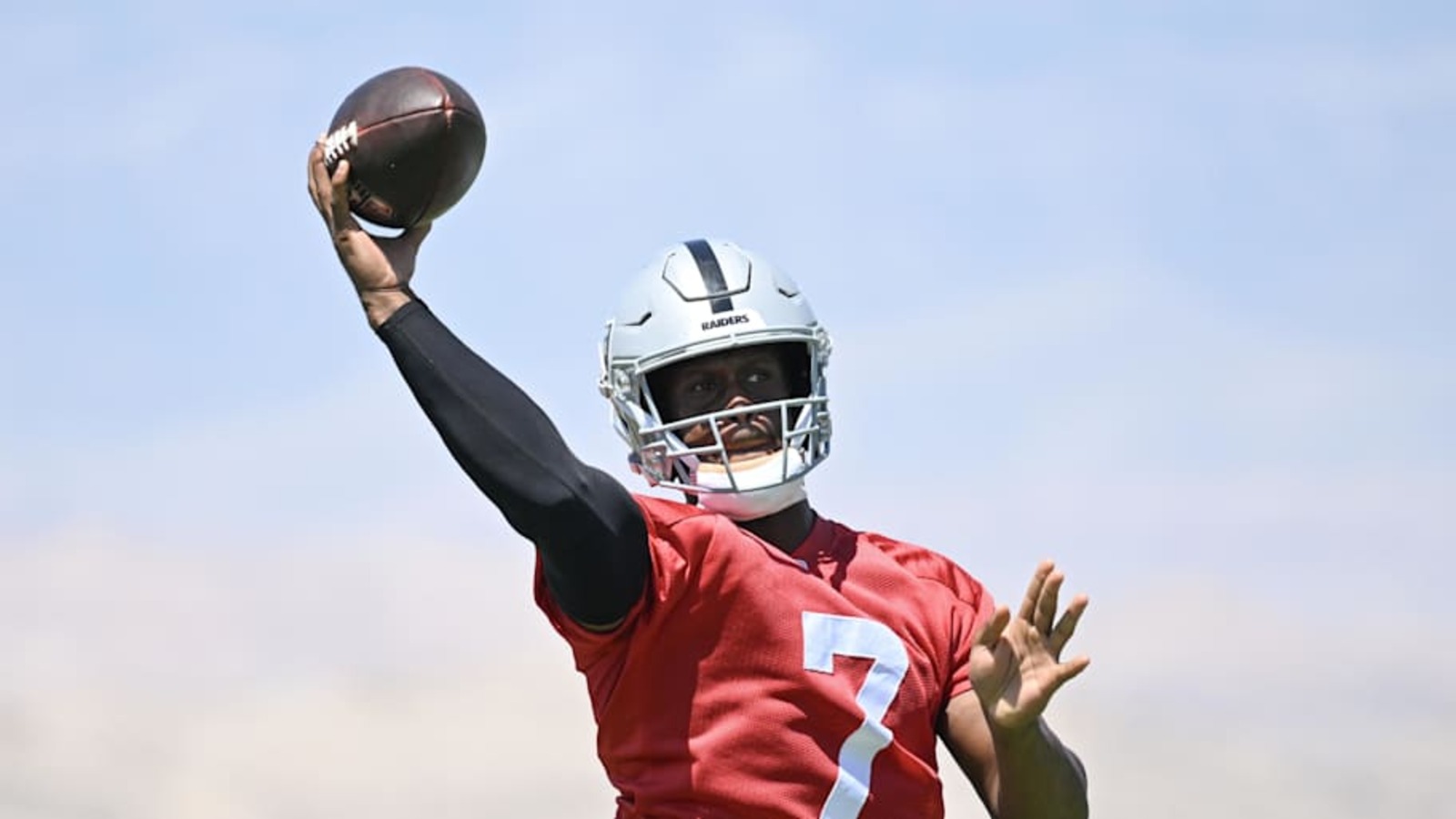 Prediction of Raiders Geno Smith's Standing By End of 2025 | Yardbarker