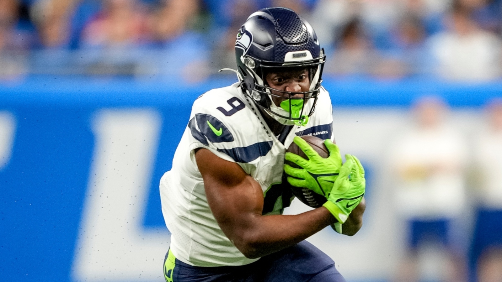 Seahawks RB Kenneth Walker, Steelers safety Eric Rowe trade blows ...