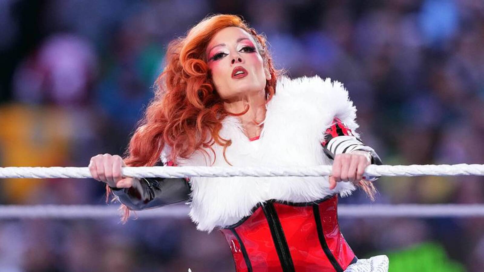 Former Oregon Duck Acrobat Sol Ruca’s WWE Rise Is Hard To Ignore ...