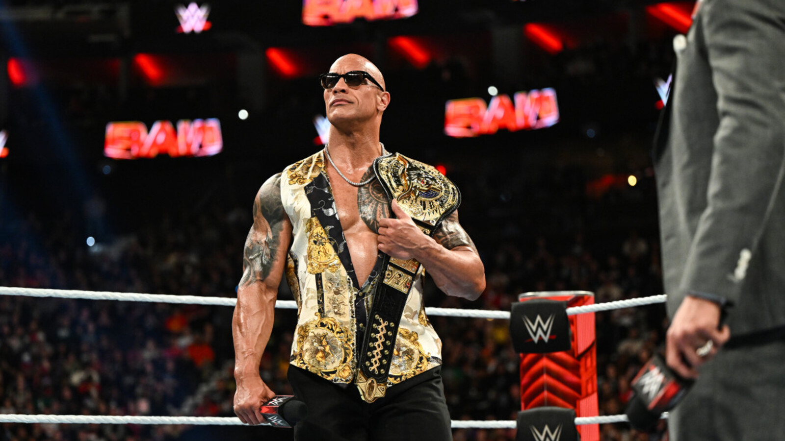 Dwayne 'The Rock' Johnson Shares Heartfelt Tribute For Hulk Hogan ...
