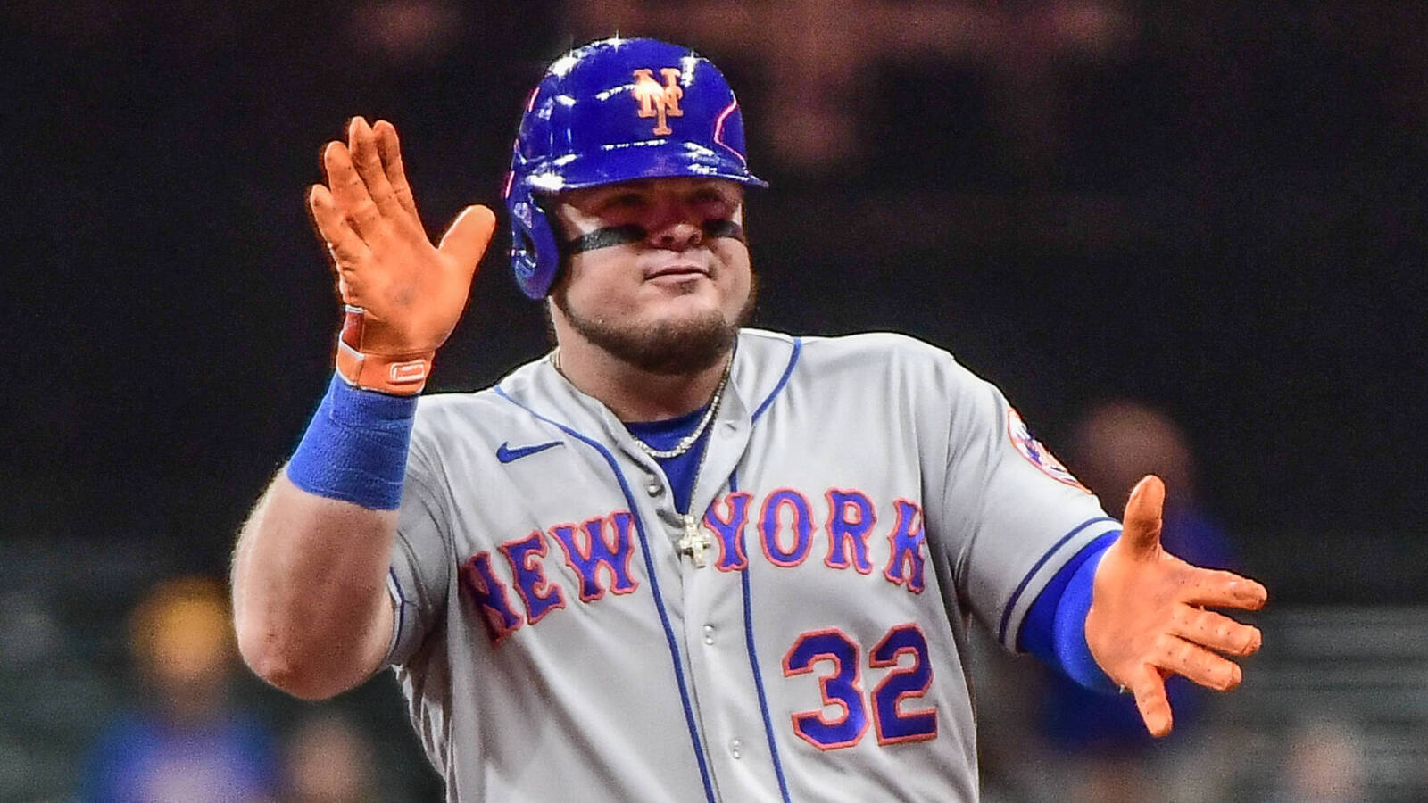MLB uses Mets slugger in creative video to introduce bigger bases | Yardbarker