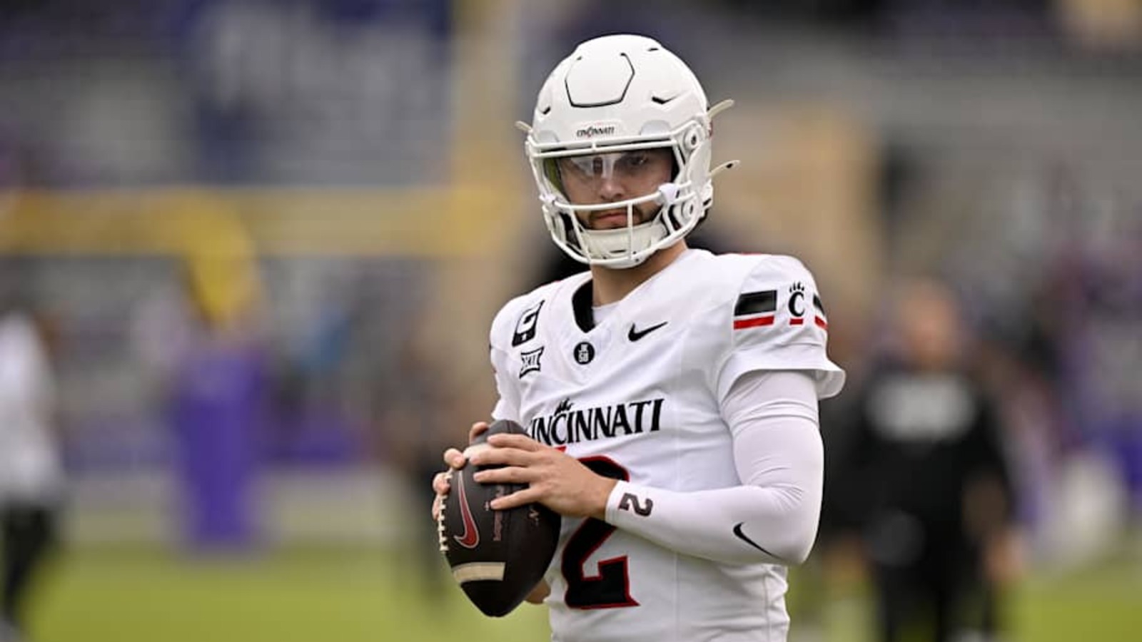 Will QB 'U' Gain Another Transfer Portal Star? | Yardbarker