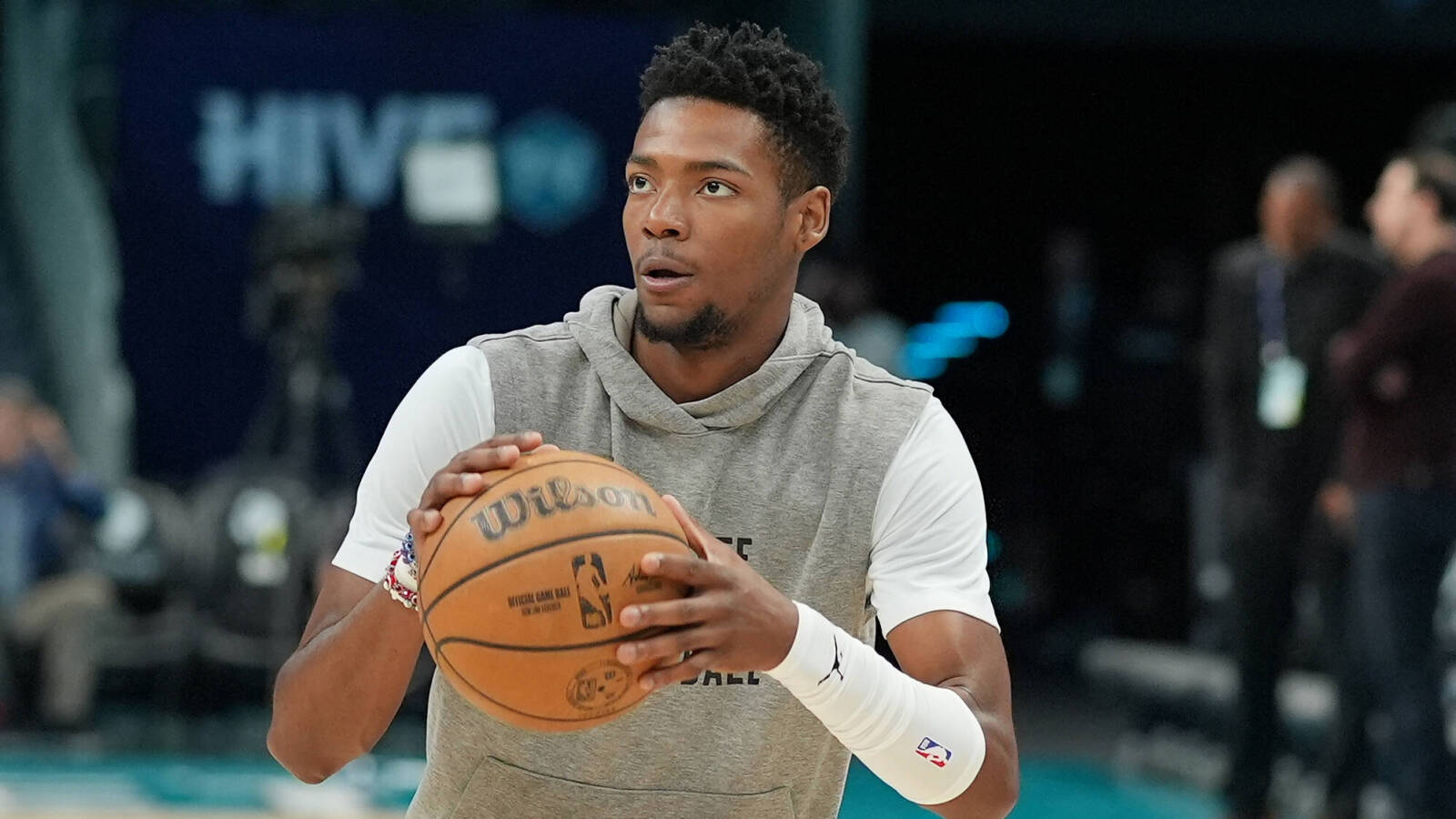 LaMelo Ball's absence has allowed Brandon Miller to rise for Hornets ...