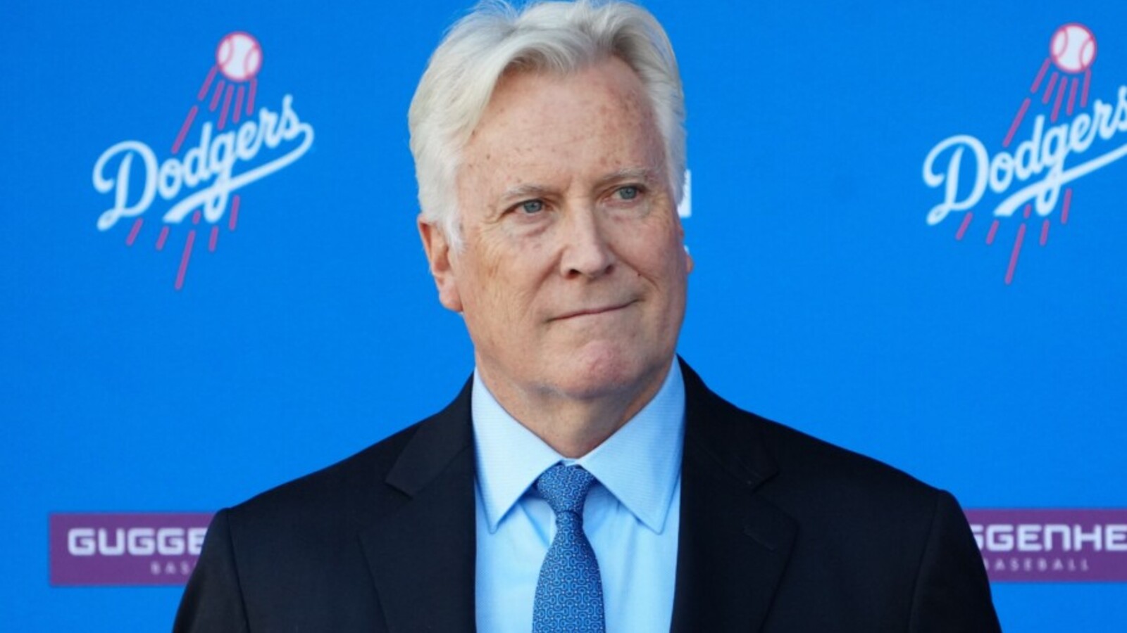 Mark Walter Purchasing Majority Ownership Stake Of Lakers Franchise ...