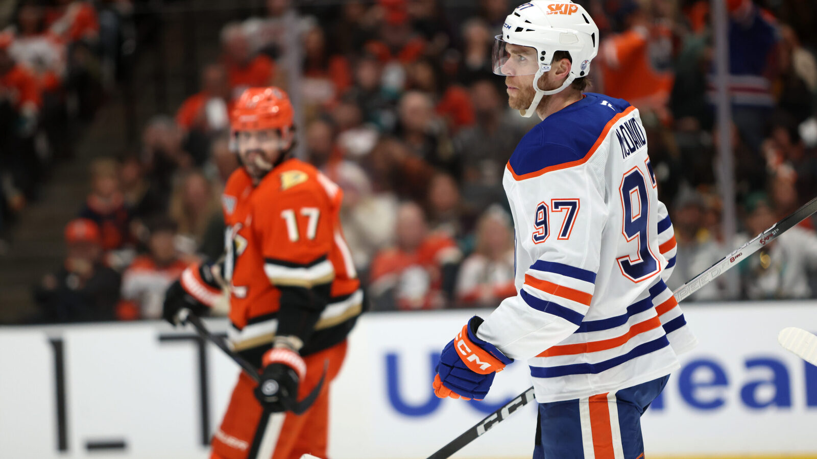 ‘The core group… is exhausted’: Oilers fans react to Game 3 loss to ...