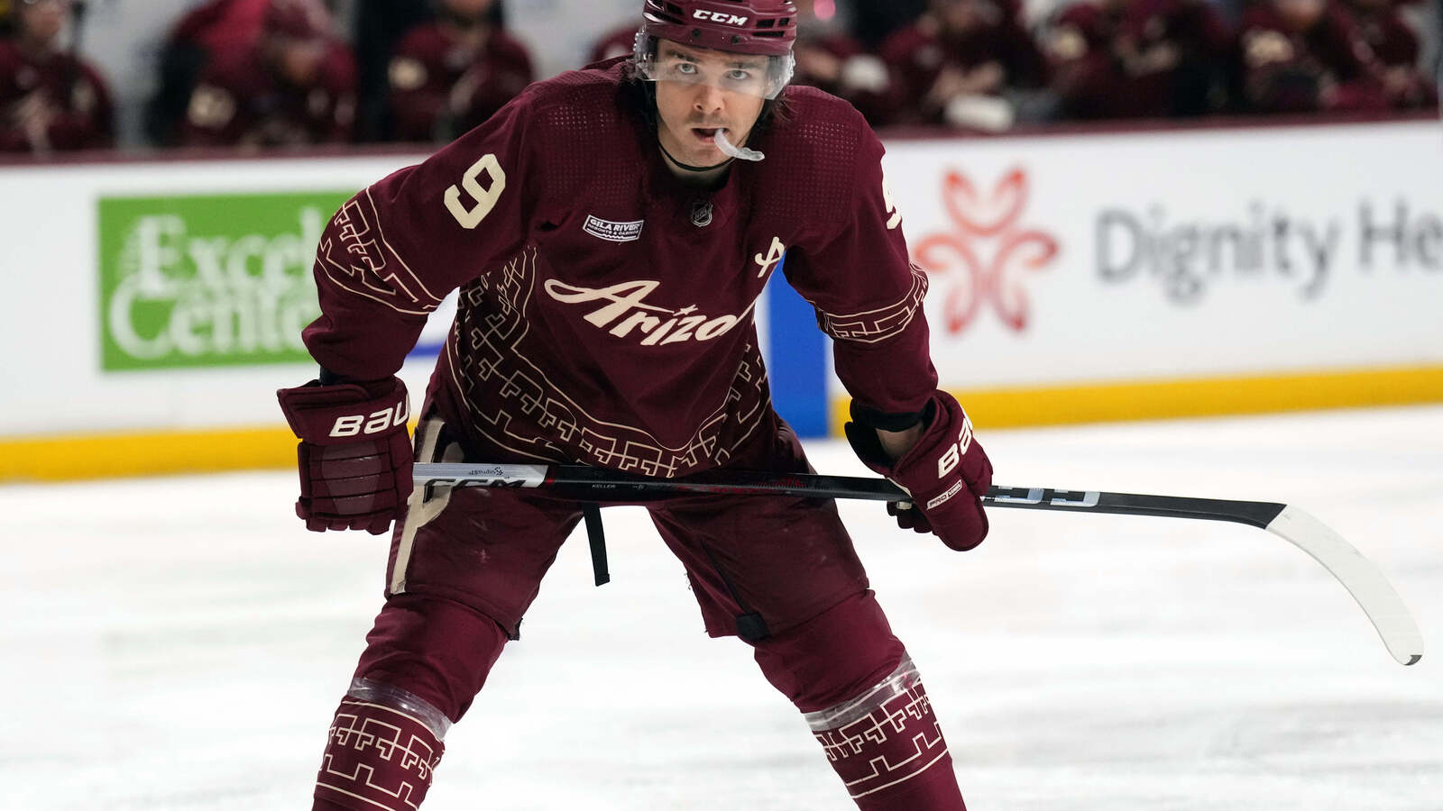 Keller’s Two Goals Power Coyotes to 3-2 Win Over Predators | Yardbarker