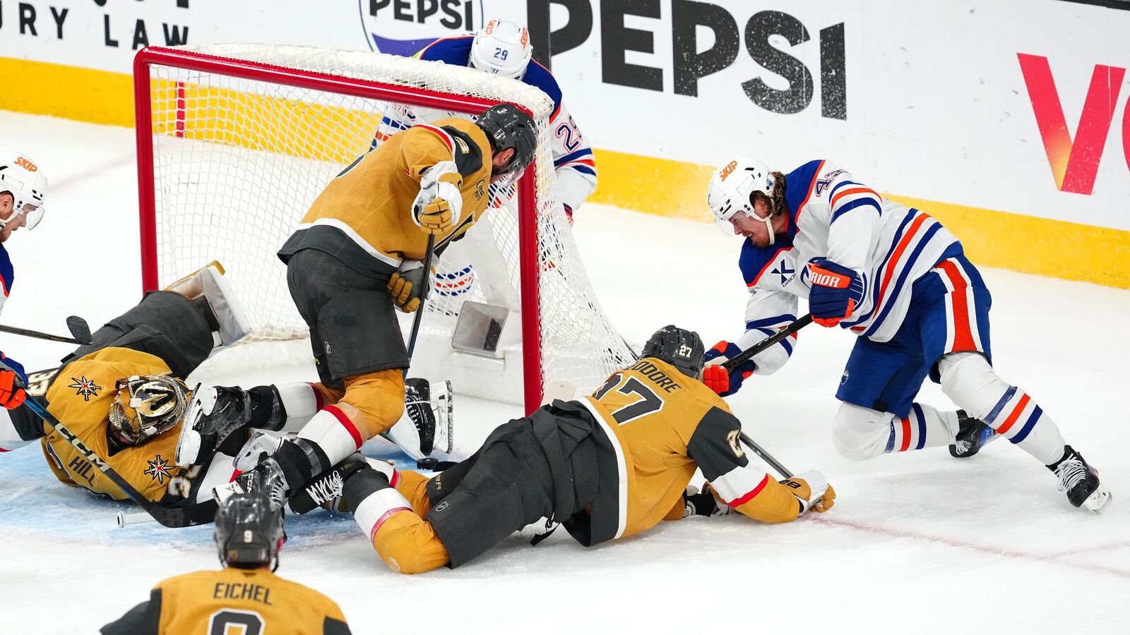 Friedman: There’s a ‘decent chance’ the Oilers re-sign Kasperi Kapanen ...