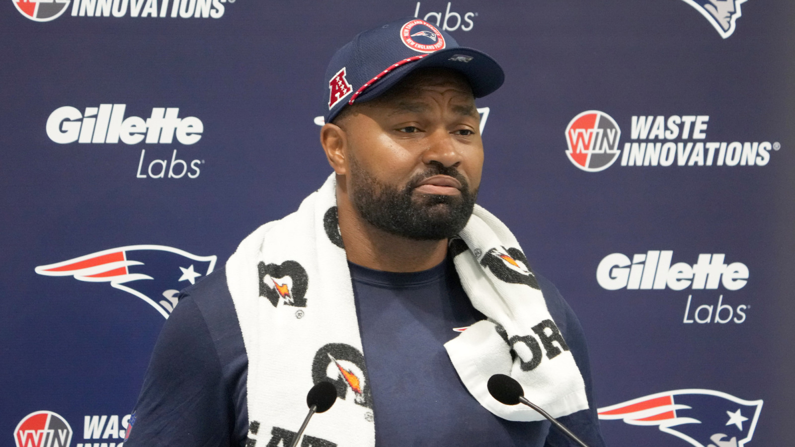 National NFL insider addresses job-security rumors about Patriots HC ...