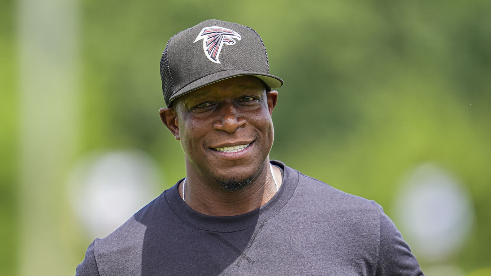 Raheem Morris discusses Michael Penix Jr., Kirk Cousins situation ...