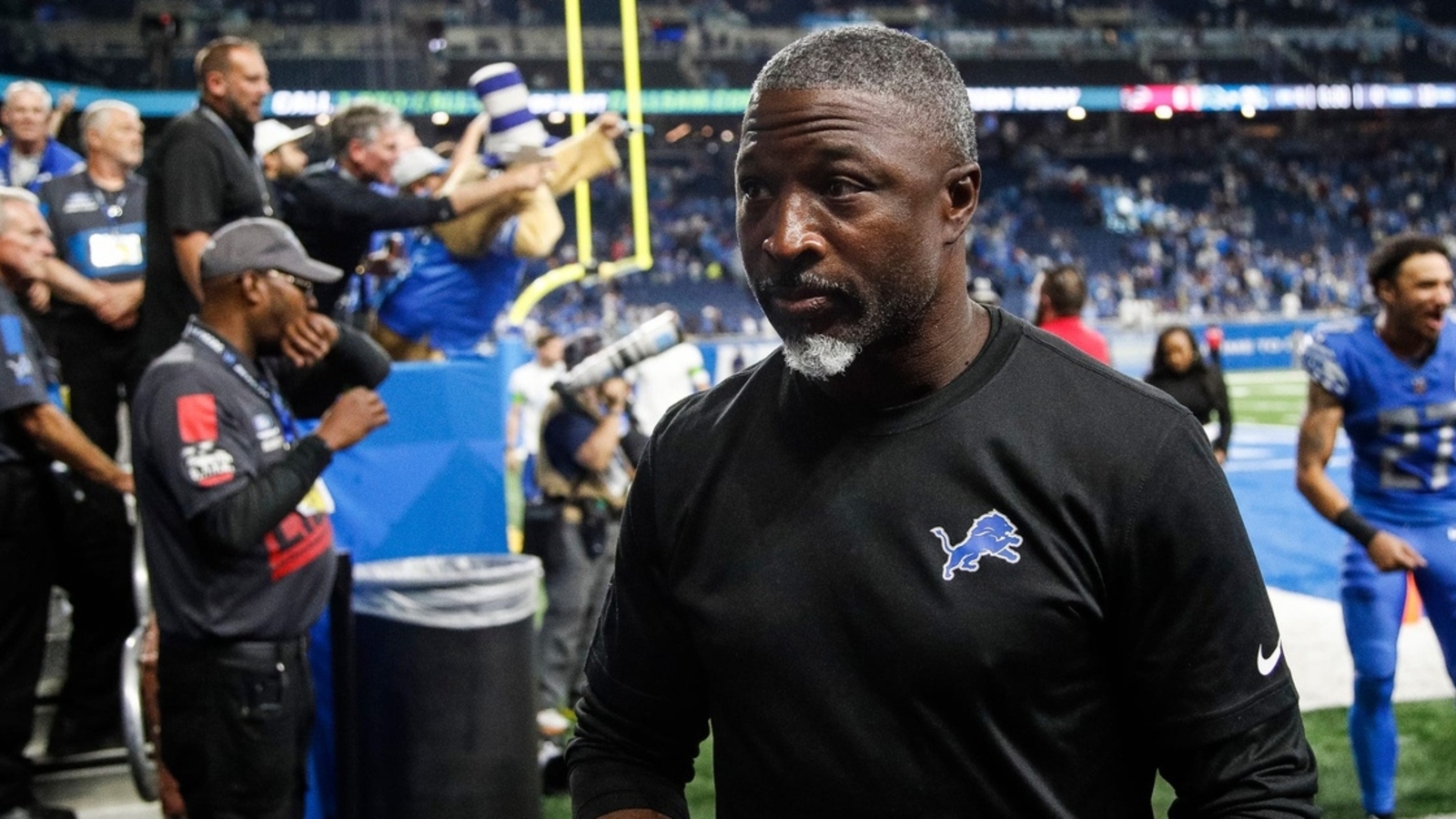 Lions DC Aaron Glenn completes virtual head coaching interview with ...